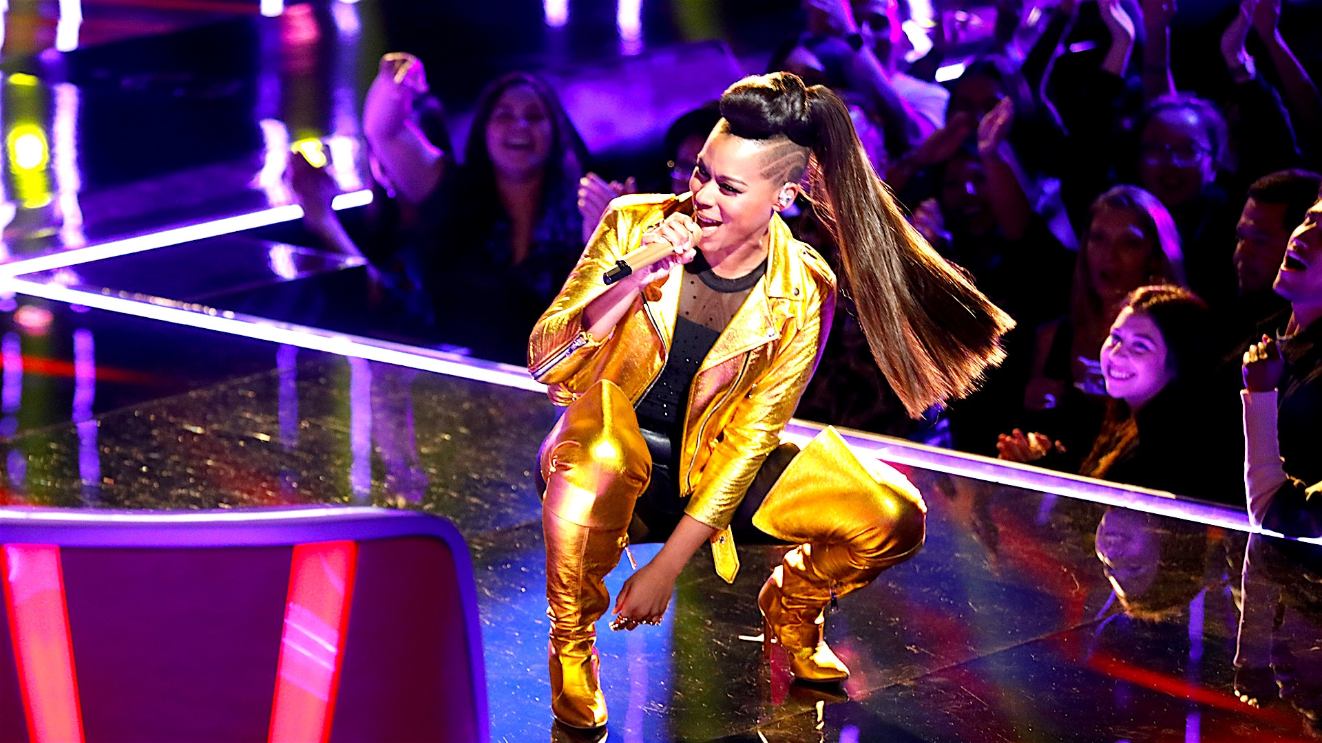 Watch The Voice Highlight: Lisa Ramey: "The Weight" - NBC.com