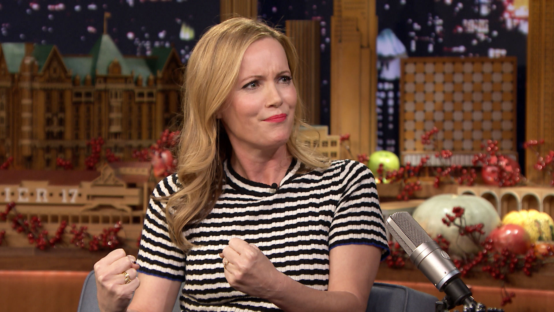 Watch The Tonight Show Starring Jimmy Fallon Interview: Leslie Mann ...