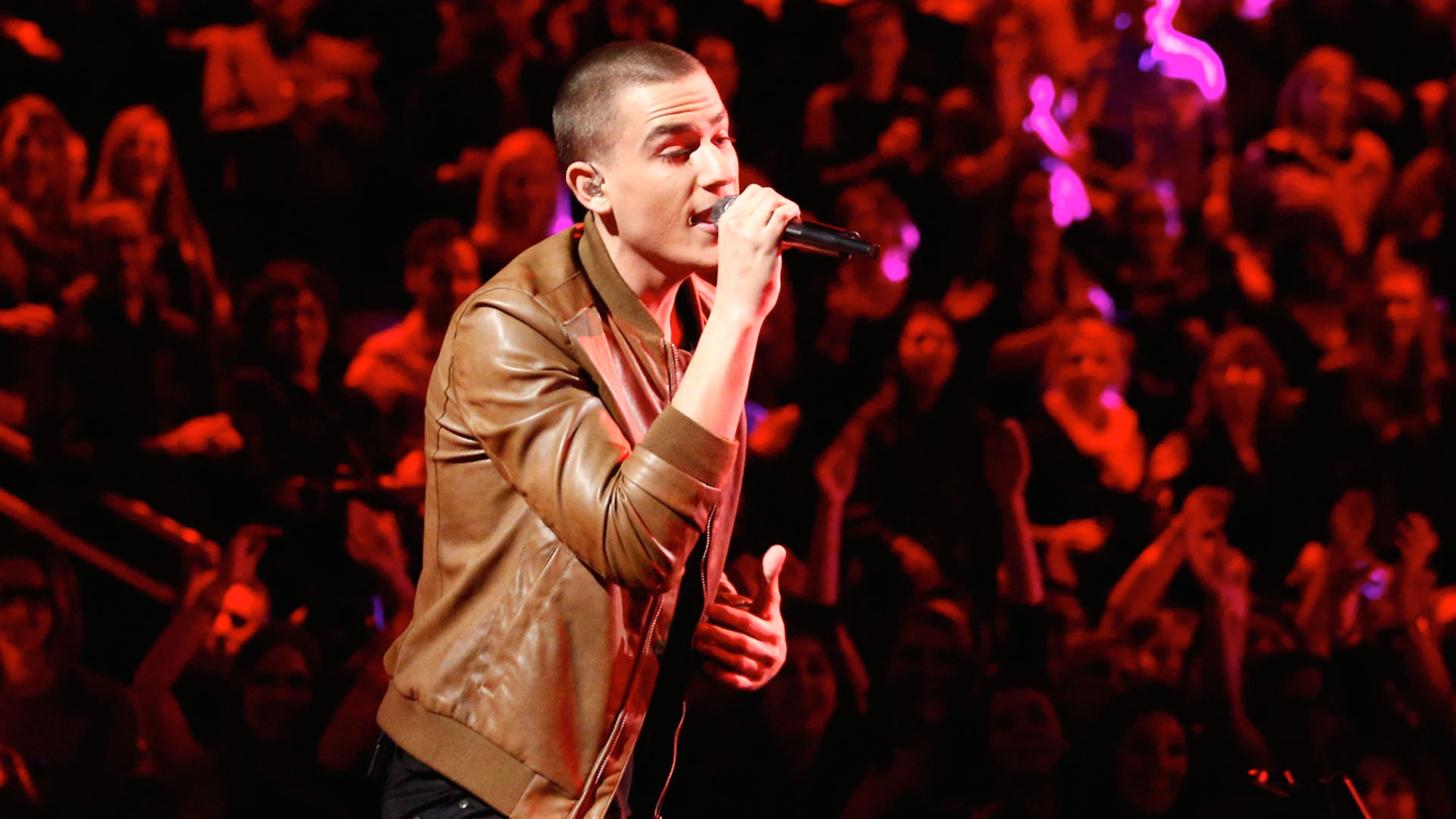 Watch The Voice Highlight: Chris Jamison: "Sexual Healing" - NBC.com