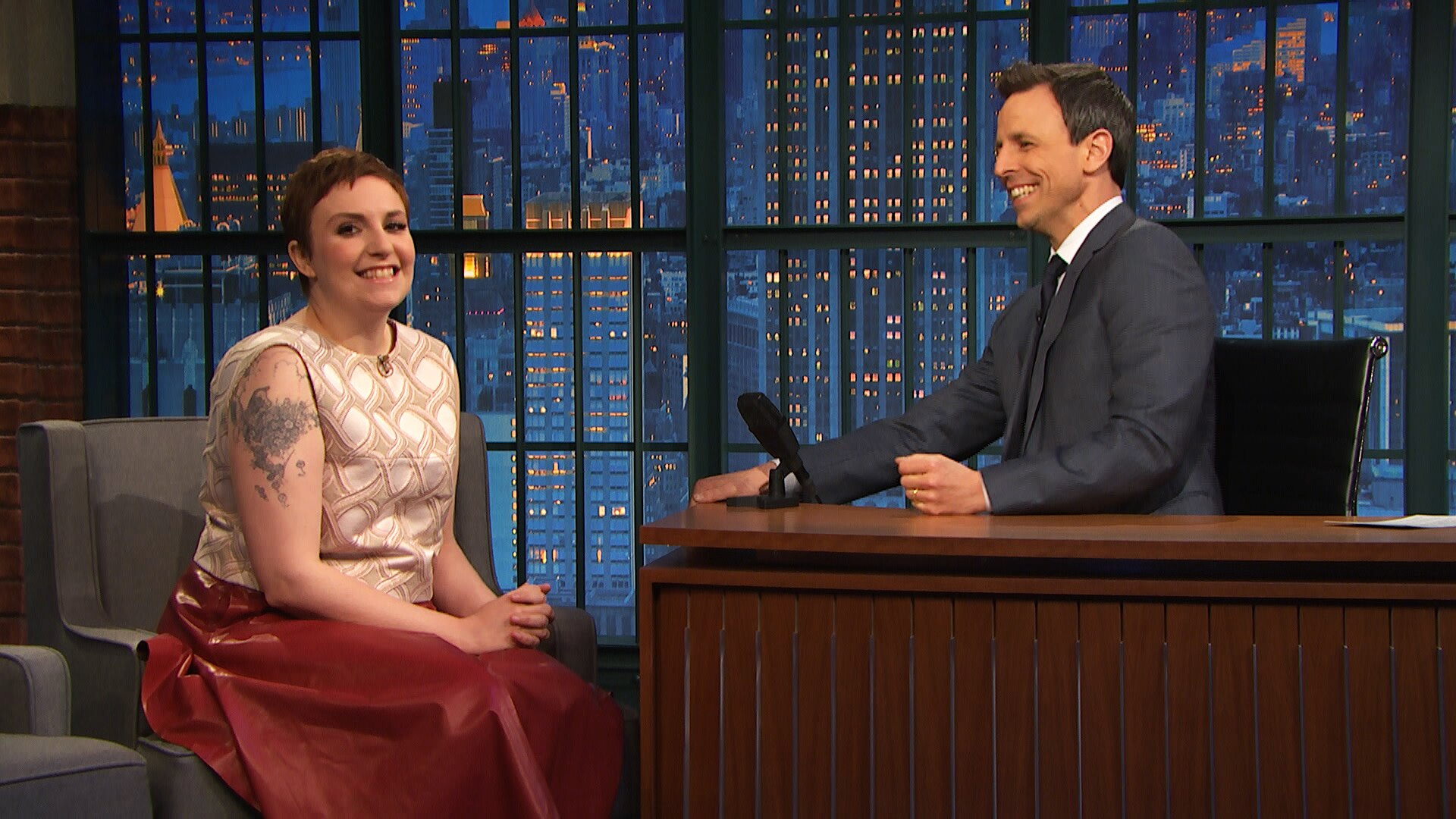 Watch Late Night with Seth Meyers Interview: Lena Dunham Talks Guest ...