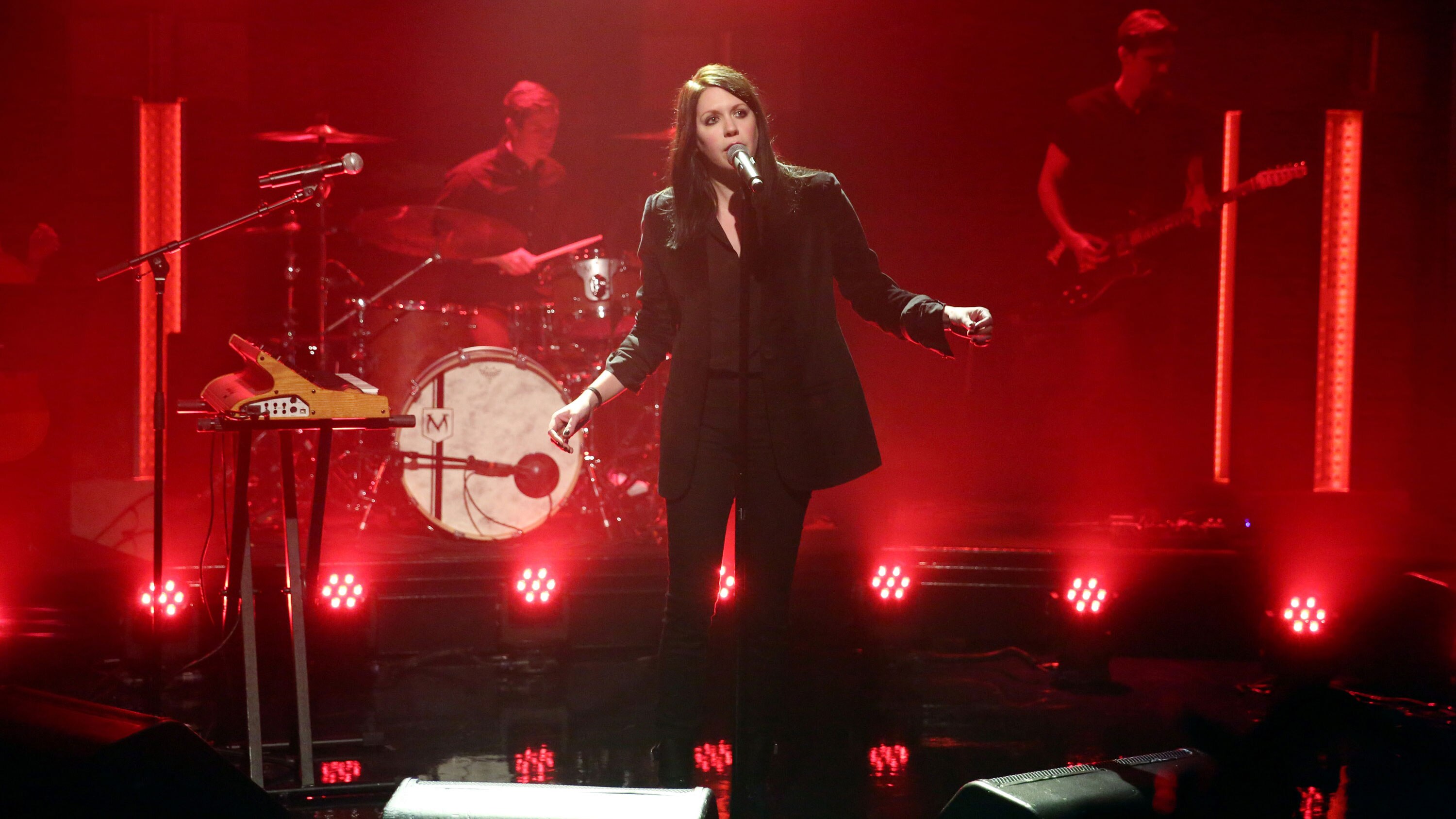 Watch Late Night with Seth Meyers Highlight: K.Flay: "Blood in the Cut ...