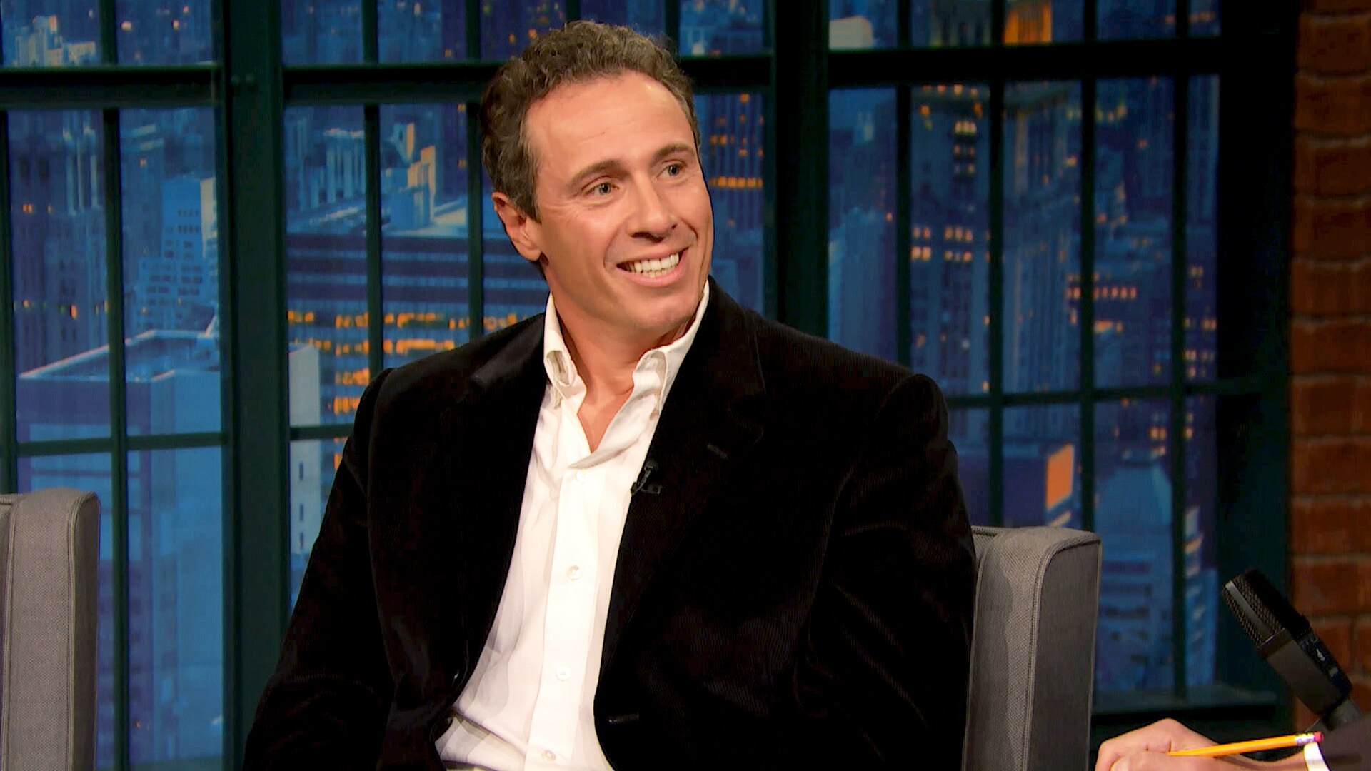 Watch Late Night with Seth Meyers Episode: Chris Cuomo, Tim Meadows ...