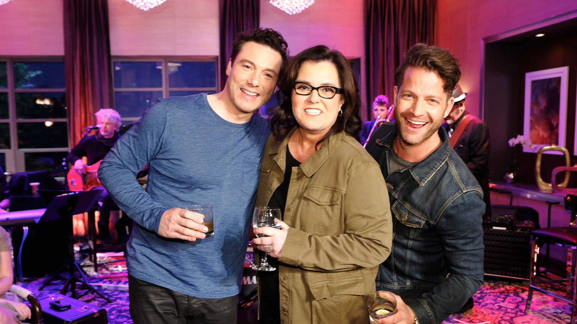 Watch Hollywood Game Night Current Preview: Up Next: Everything's ...