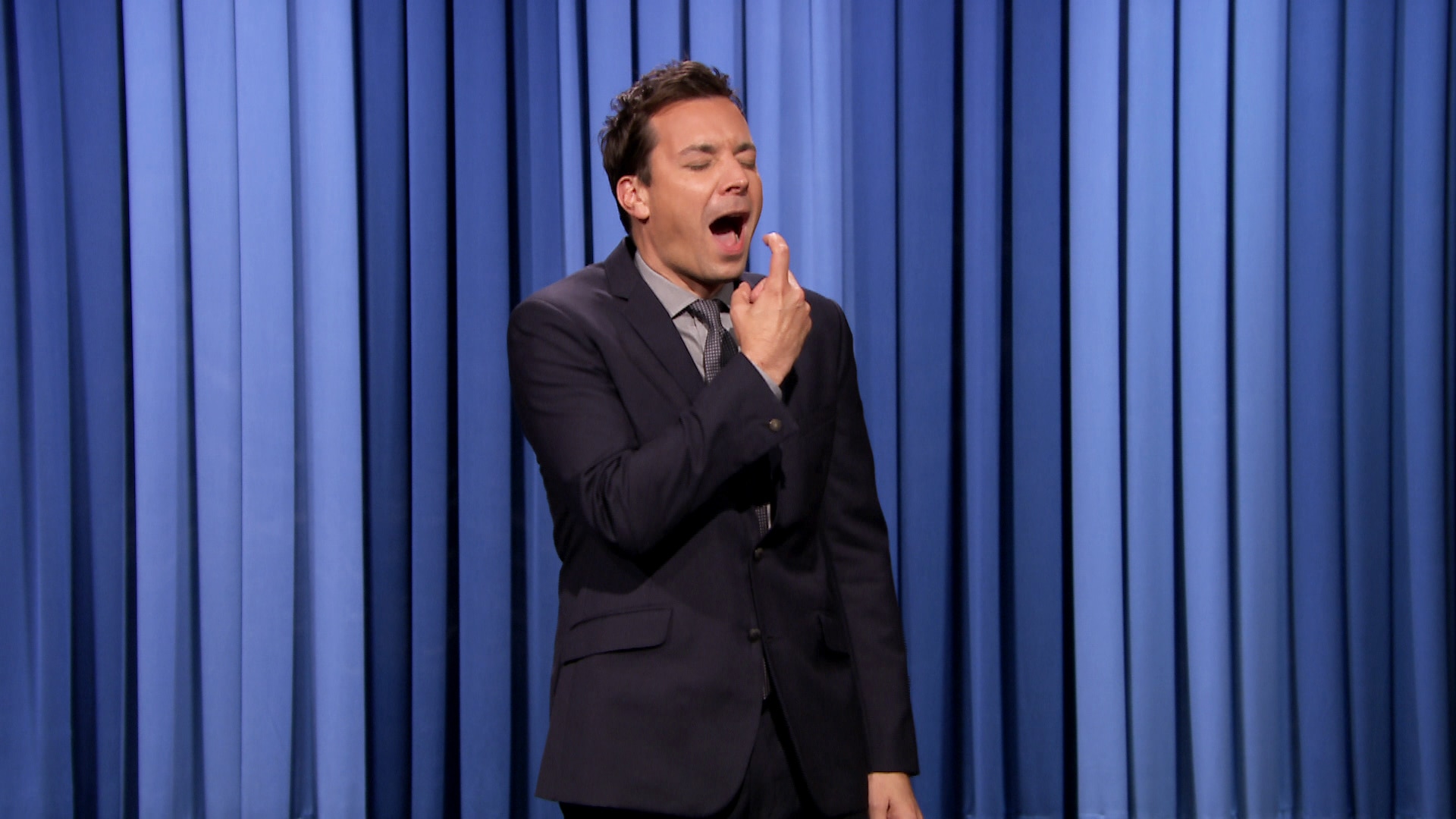Watch The Tonight Show Starring Jimmy Fallon Highlight: Spray Cake ...