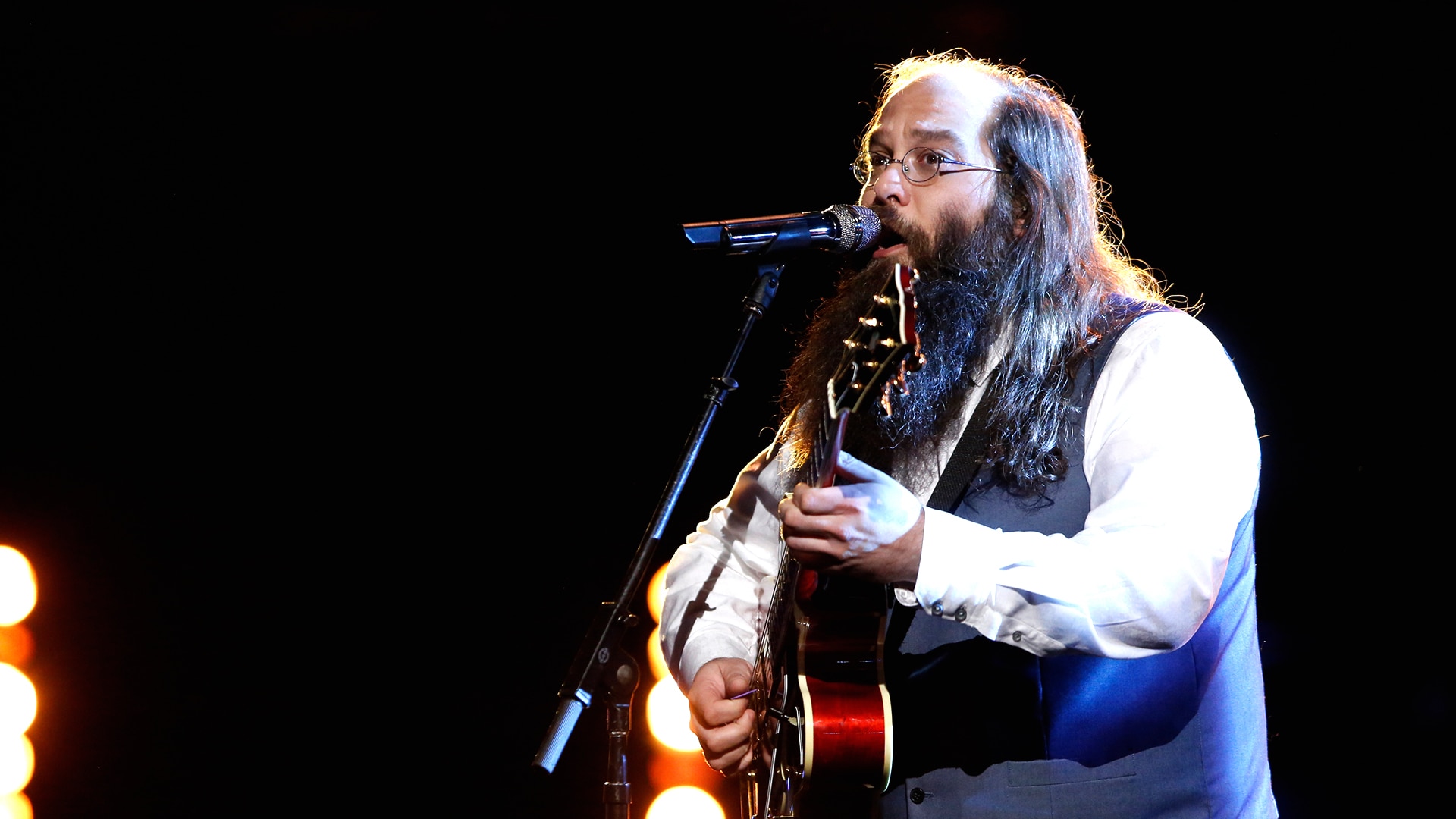 Watch The Voice Highlight: Laith Al-Saadi: "Born Under a Bad Sign ...