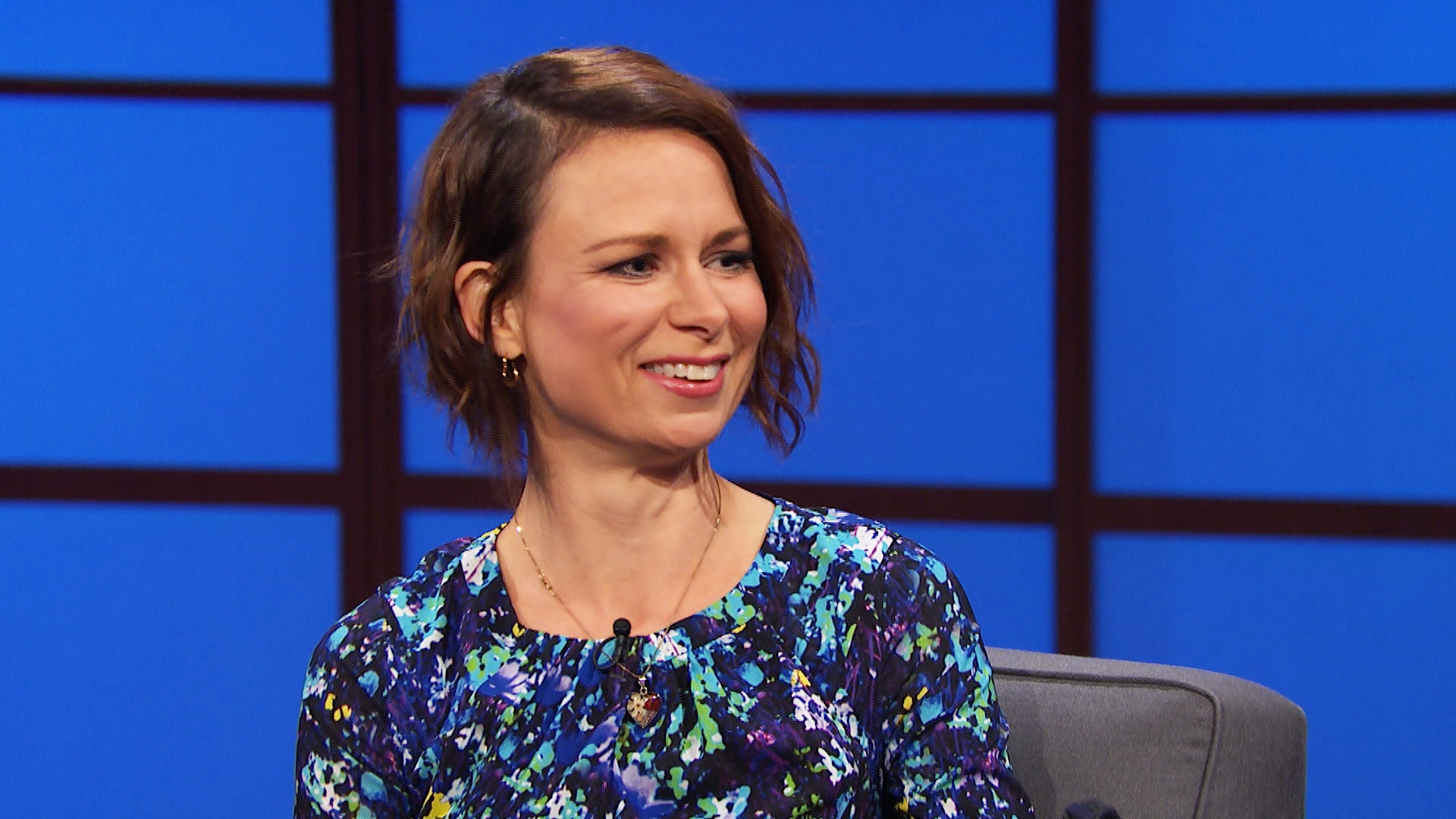 Watch Late Night with Seth Meyers Interview: Mary Lynn Rajskub ...