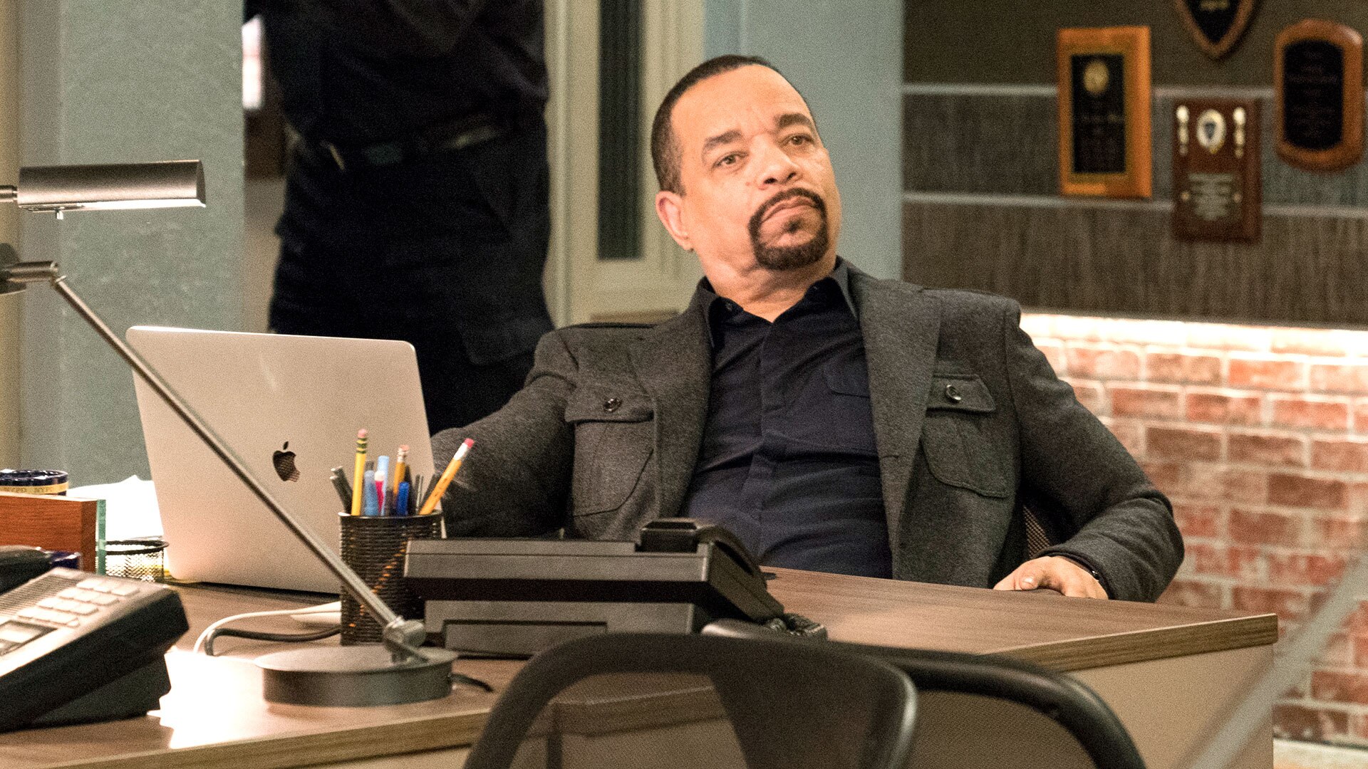 Watch Law & Order: Special Victims Unit Highlight: Fin Has Benson's ...