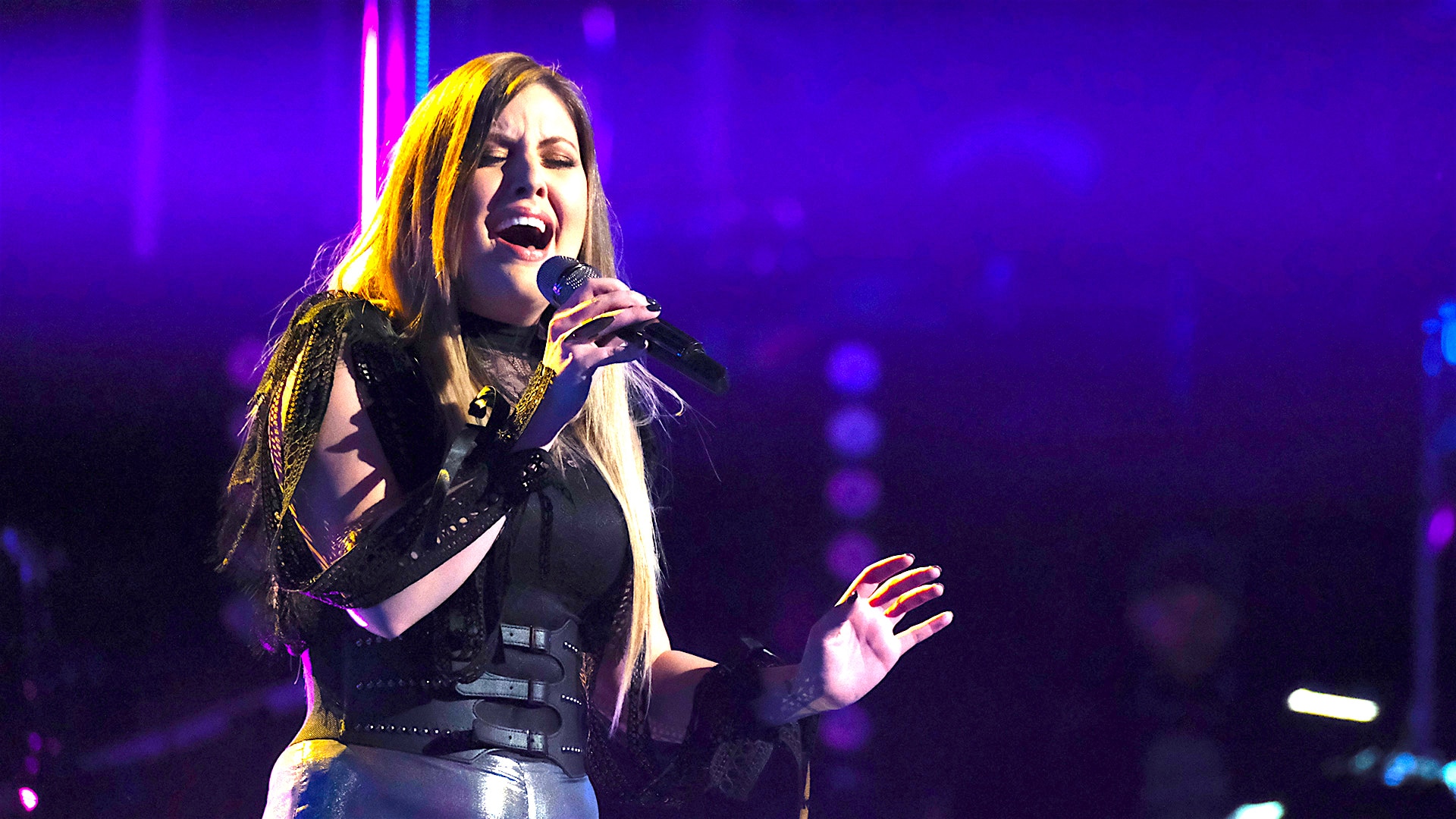 Watch The Voice Highlight: Maelyn Jarmon: "Mad World" - NBC.com