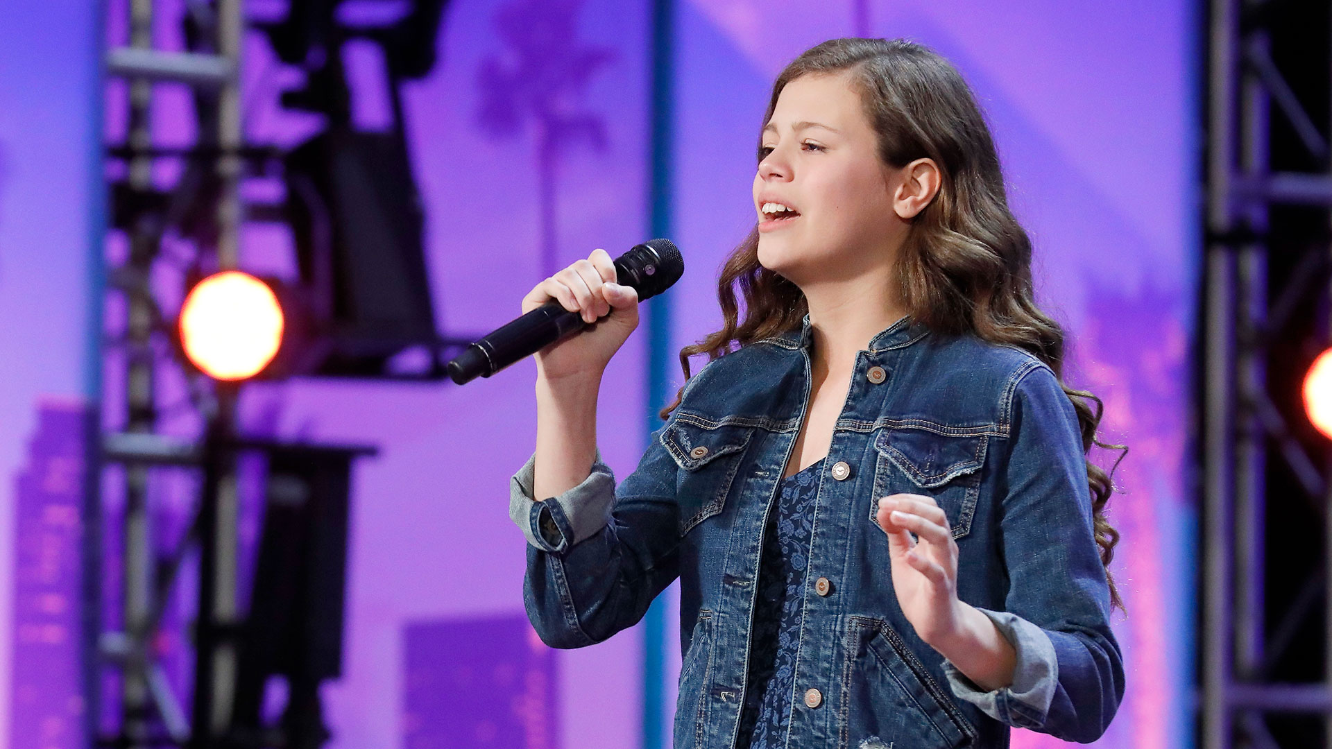 Watch America's Got Talent Highlight: Angelina Green, Auditions 6 - NBC.com