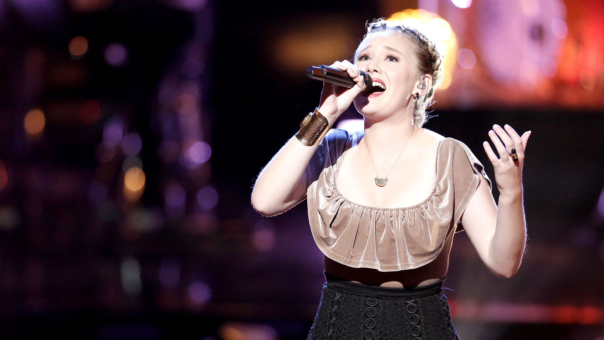 Watch The Voice Highlight: Addison Agen: "Angel From Montgomery" - NBC.com