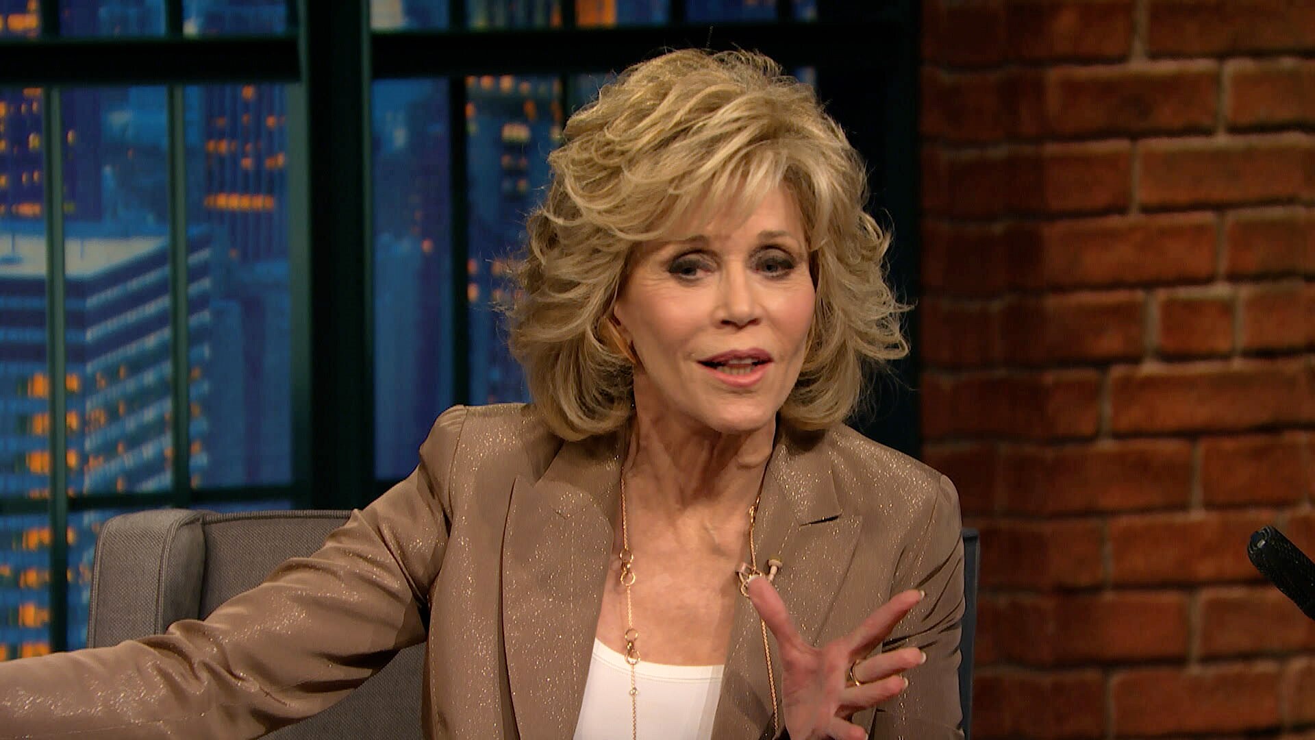 Watch Late Night with Seth Meyers Interview: Jane Fonda on Working with ...