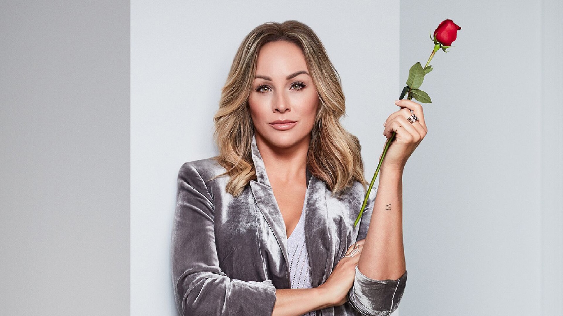 Watch Daily Pop Episode: Daily Pop 8/28 - NBC.com