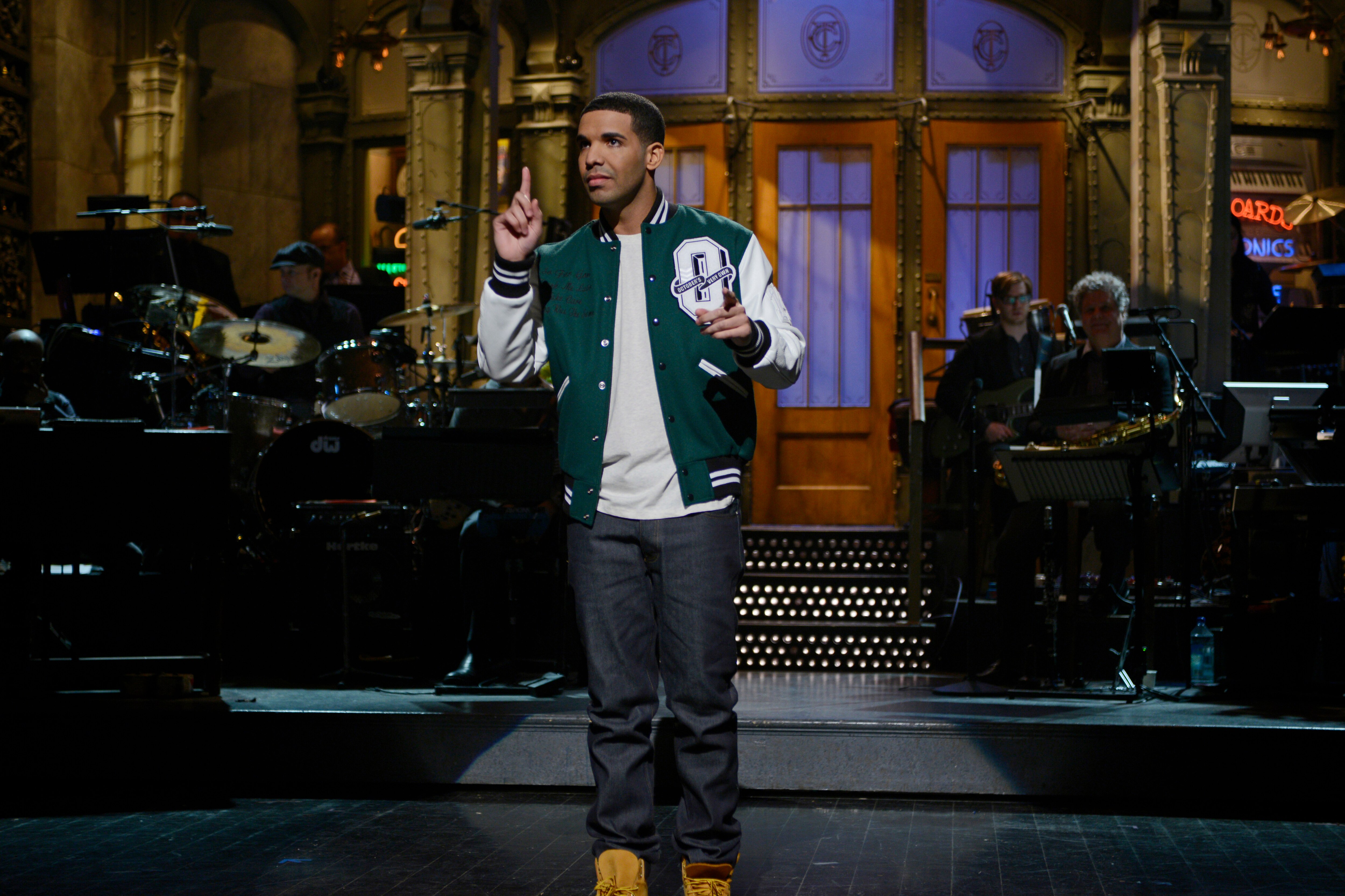 Saturday Night Live: From the Set: Drake Photo: 1508941 - NBC.com