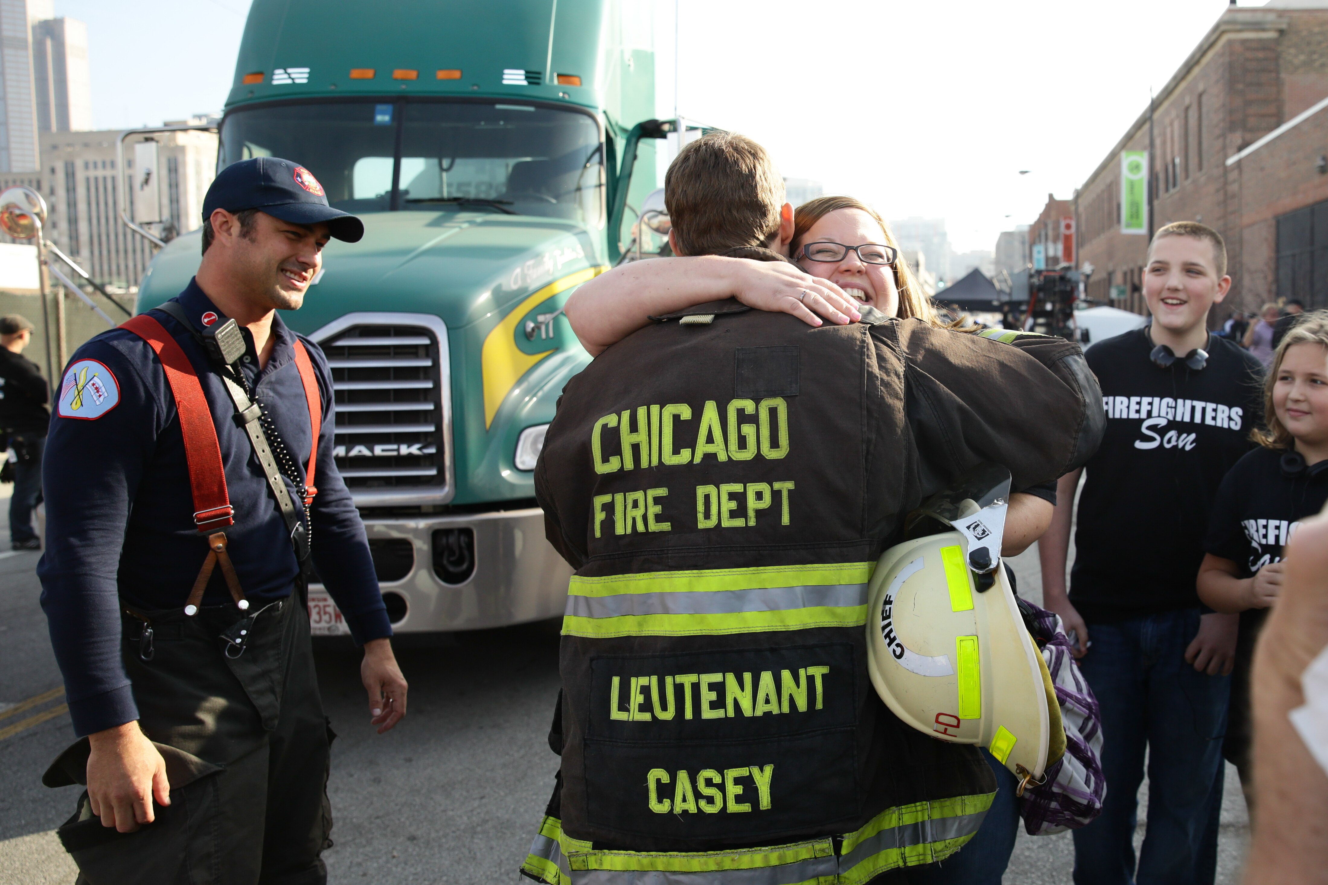 Chicago Fire: Behind the Scenes: Arrest in Transit Photo: 2077226 - NBC.com Chicago Fire: Behind the Scenes: Arrest in Transit Photo: 2077226 - NBC.com