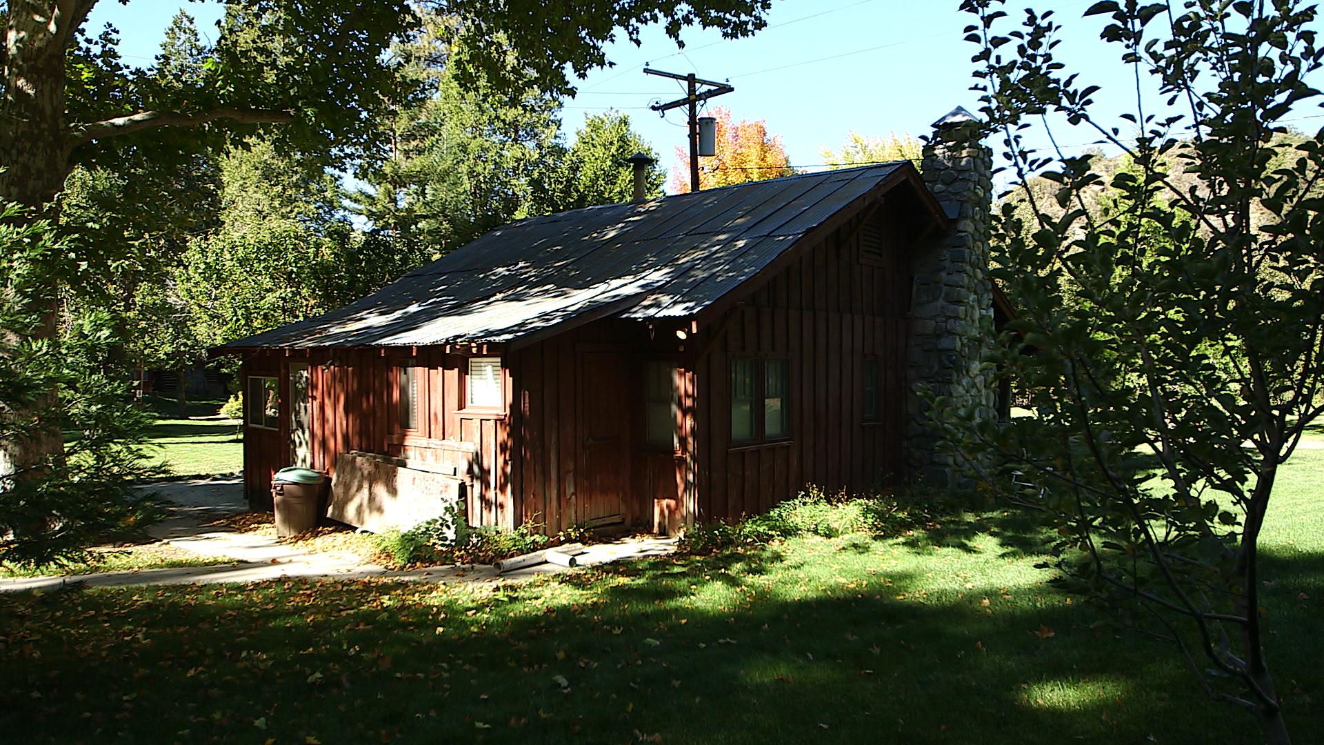 American Dream Builders: Cabin in the Woods: Team Blue Gallery Photo ...