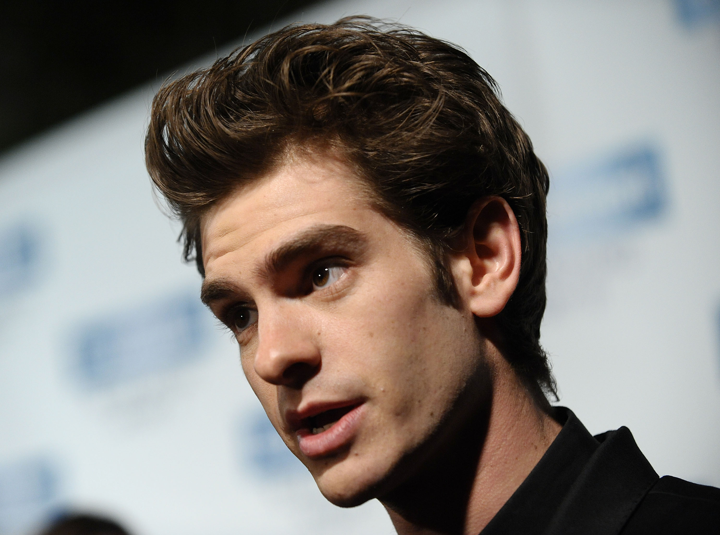 Saturday Night Live: 10 Interesting Facts About Andrew Garfield Photo ...