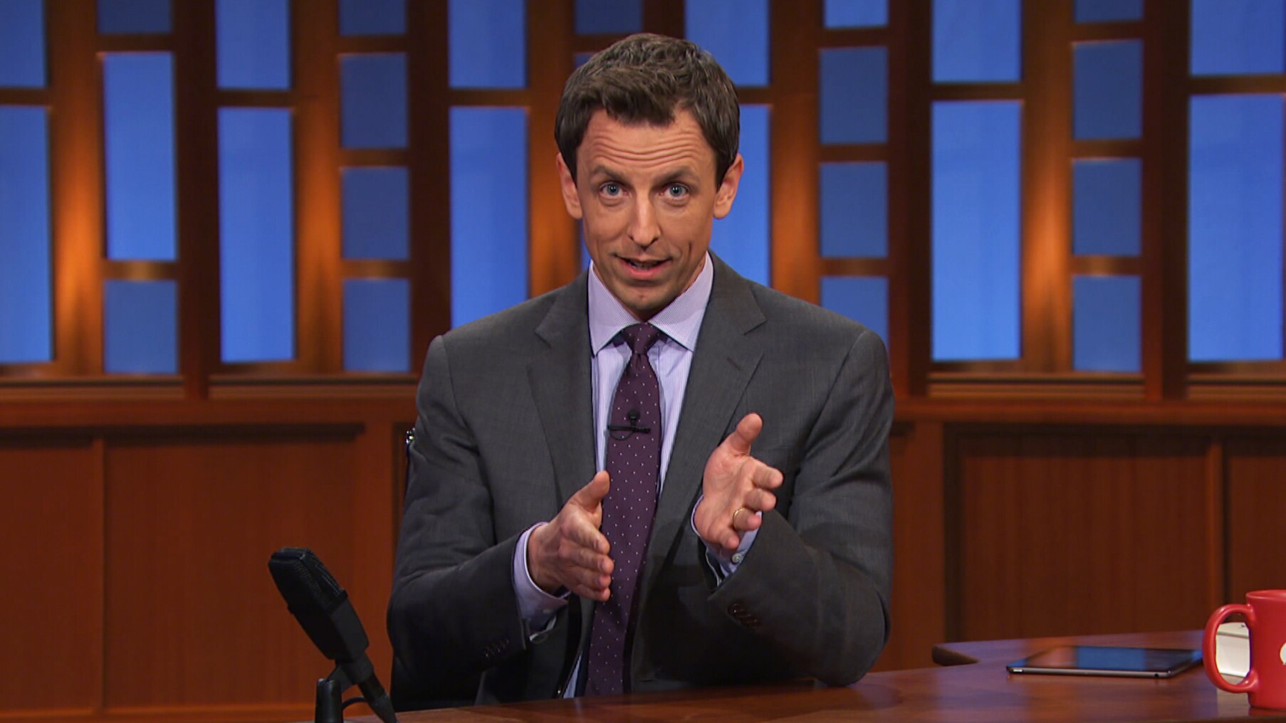 Watch Late Night with Seth Meyers Highlight: Seth's Story: Amy Poehler Credit Cardgate Update ...