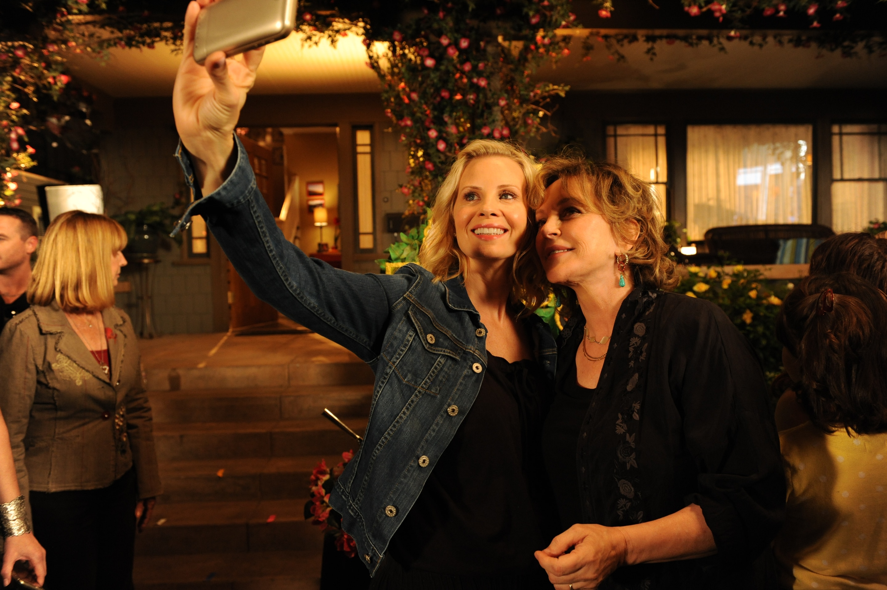 Parenthood: In Celebration of Parenthood's 100th Episode Photo: 2173621 ...