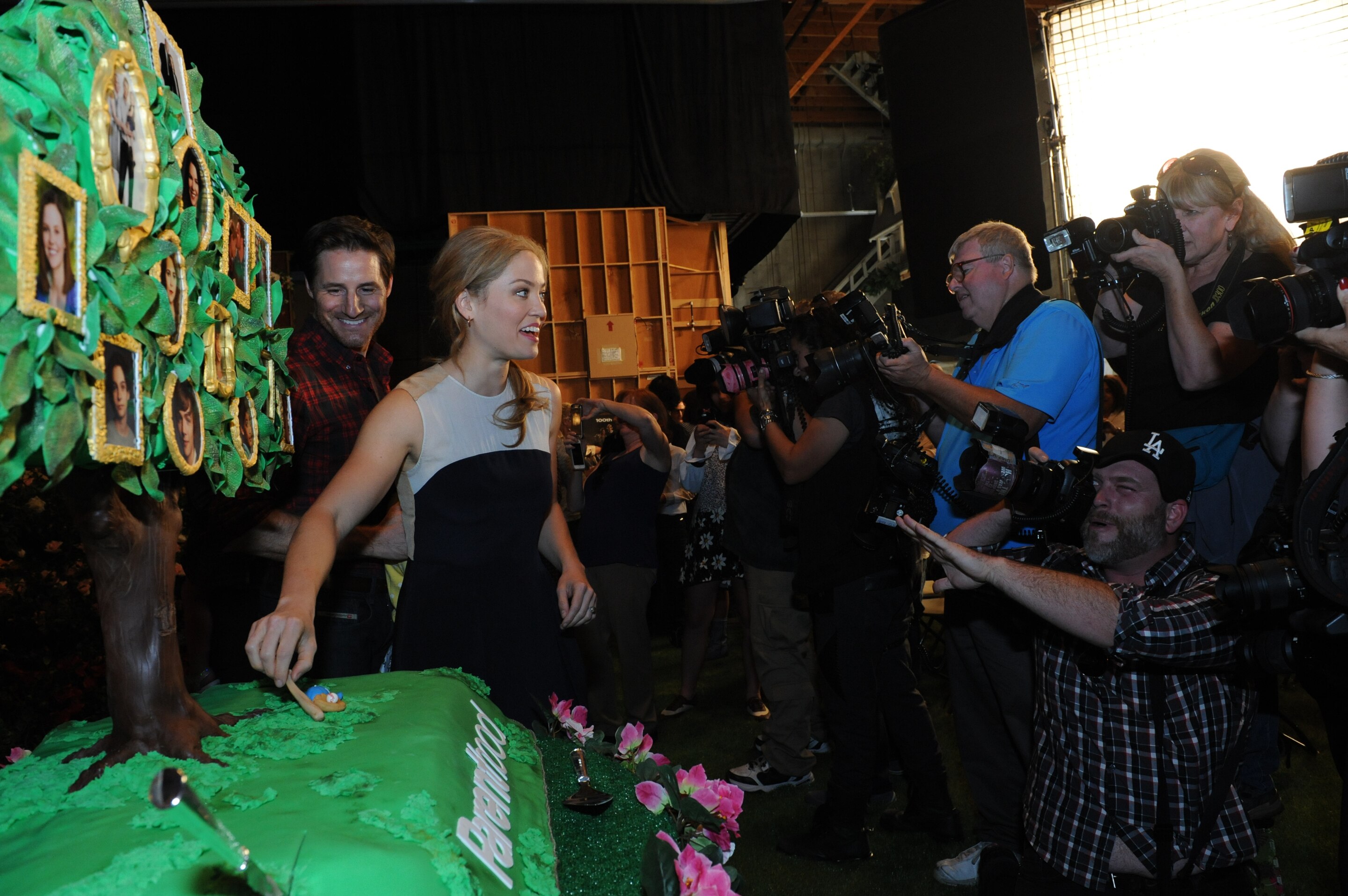 Parenthood: In Celebration of Parenthood's 100th Episode Photo: 2173651 ...