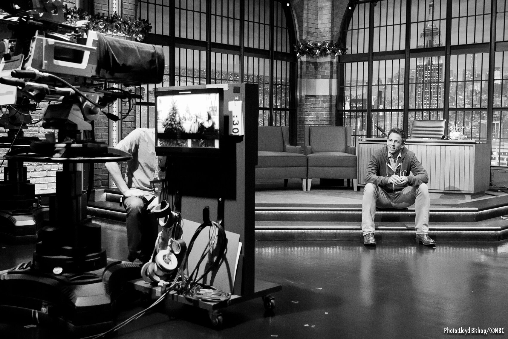 Late Night with Seth Meyers: From the Set: Vanessa Bayer, James Corden ...