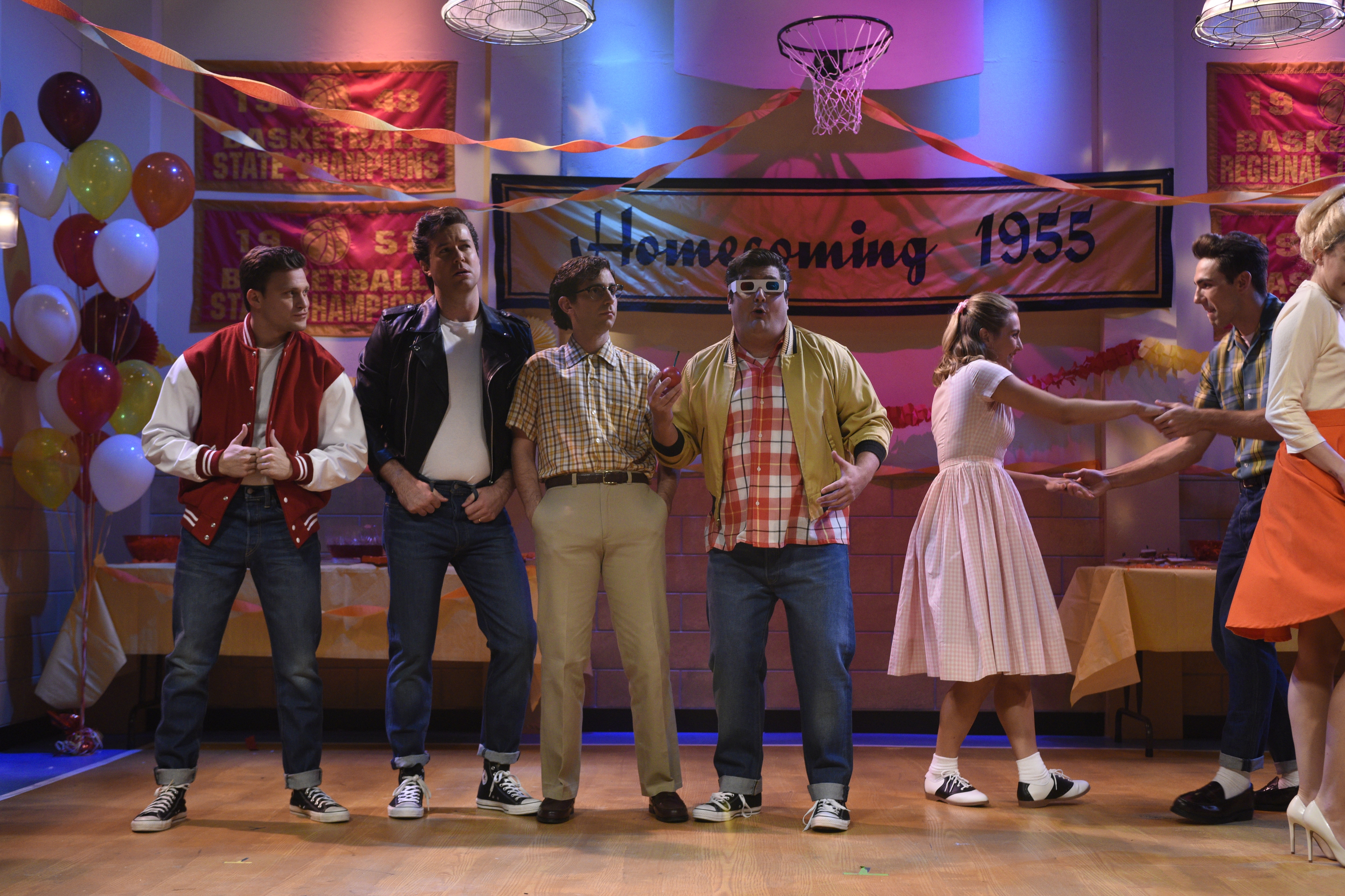 Saturday Night Live: From the Set: Miley Cyrus Photo: 2504156 - NBC.com