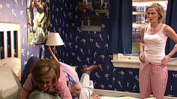 Watch Saturday Night Live Highlight: Mama's Boy - NBC.com