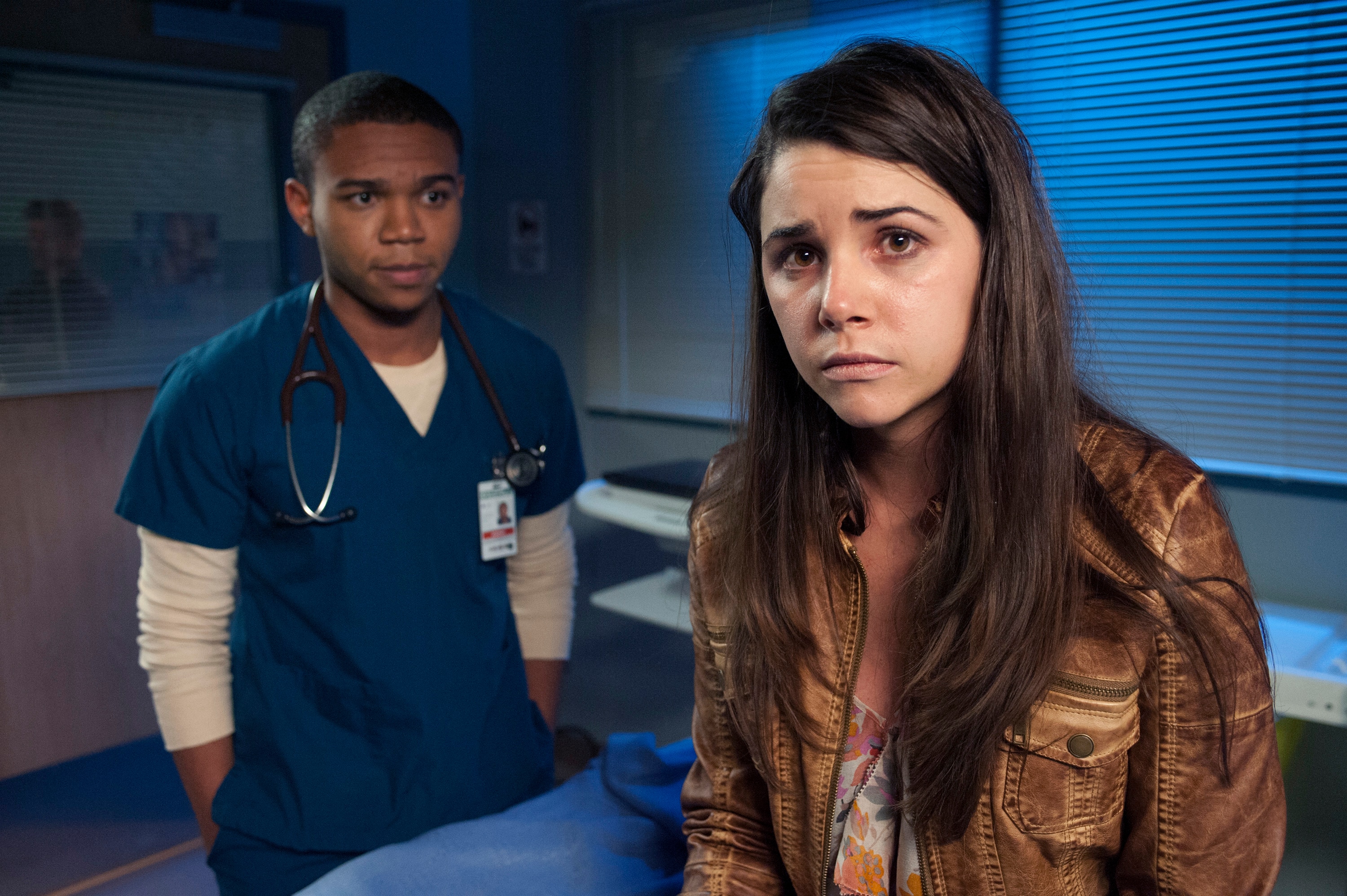 The Night Shift: Behind the Scenes: "Shock to the Heart" Photo: 2270206 ...