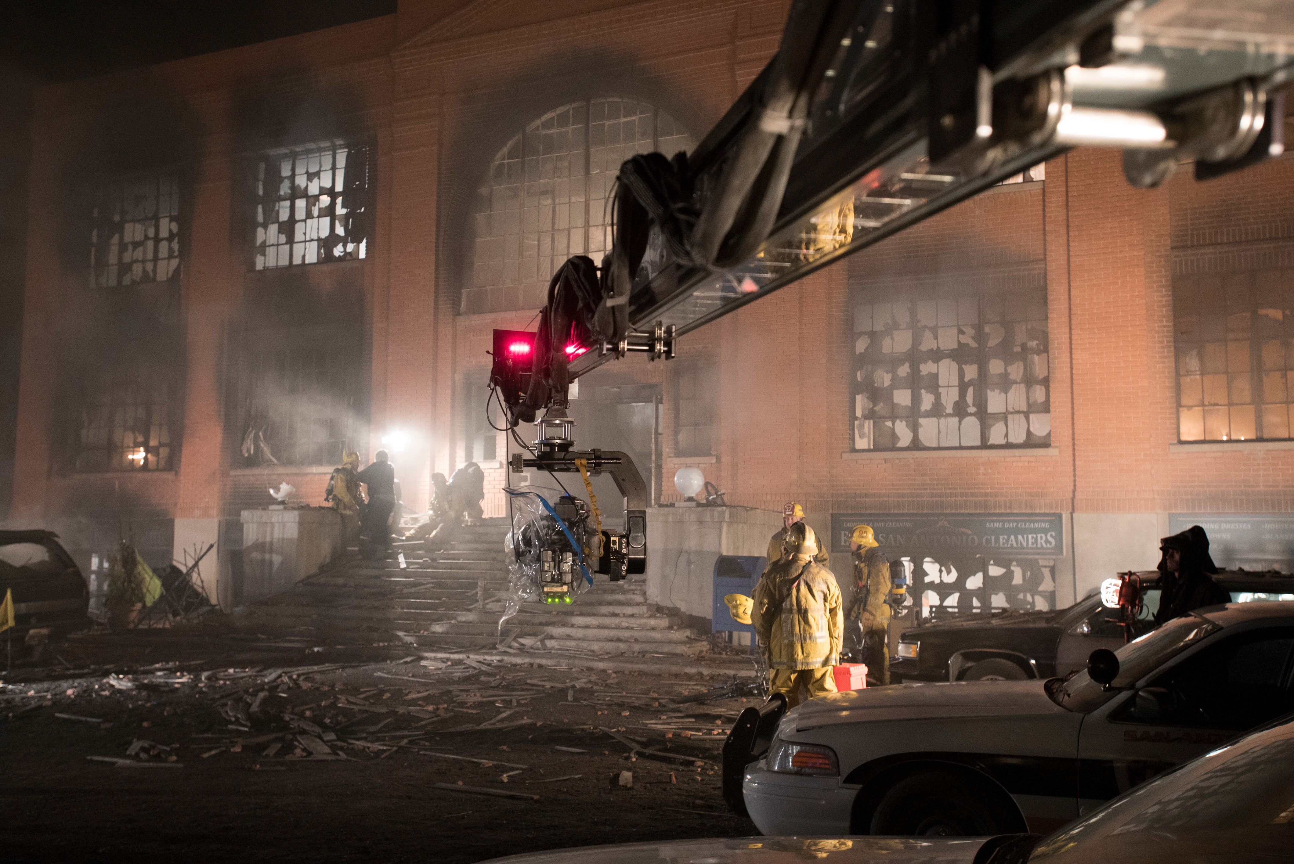 The Night Shift: Behind the Scenes: "Best Laid Plans" Photo: 2297041 ...