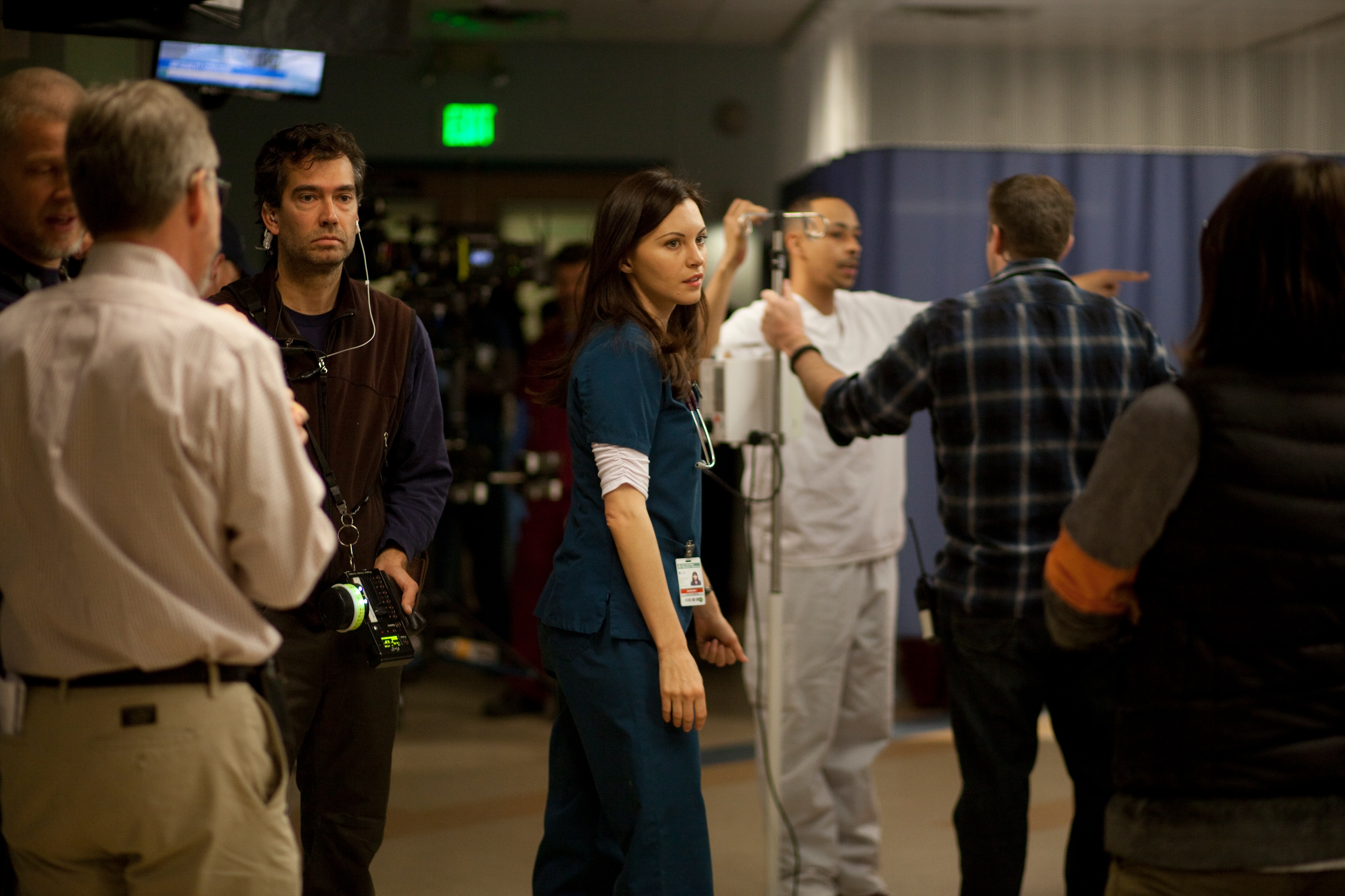 The Night Shift: Behind the Scenes: "Best Laid Plans" Photo: 2297091 ...