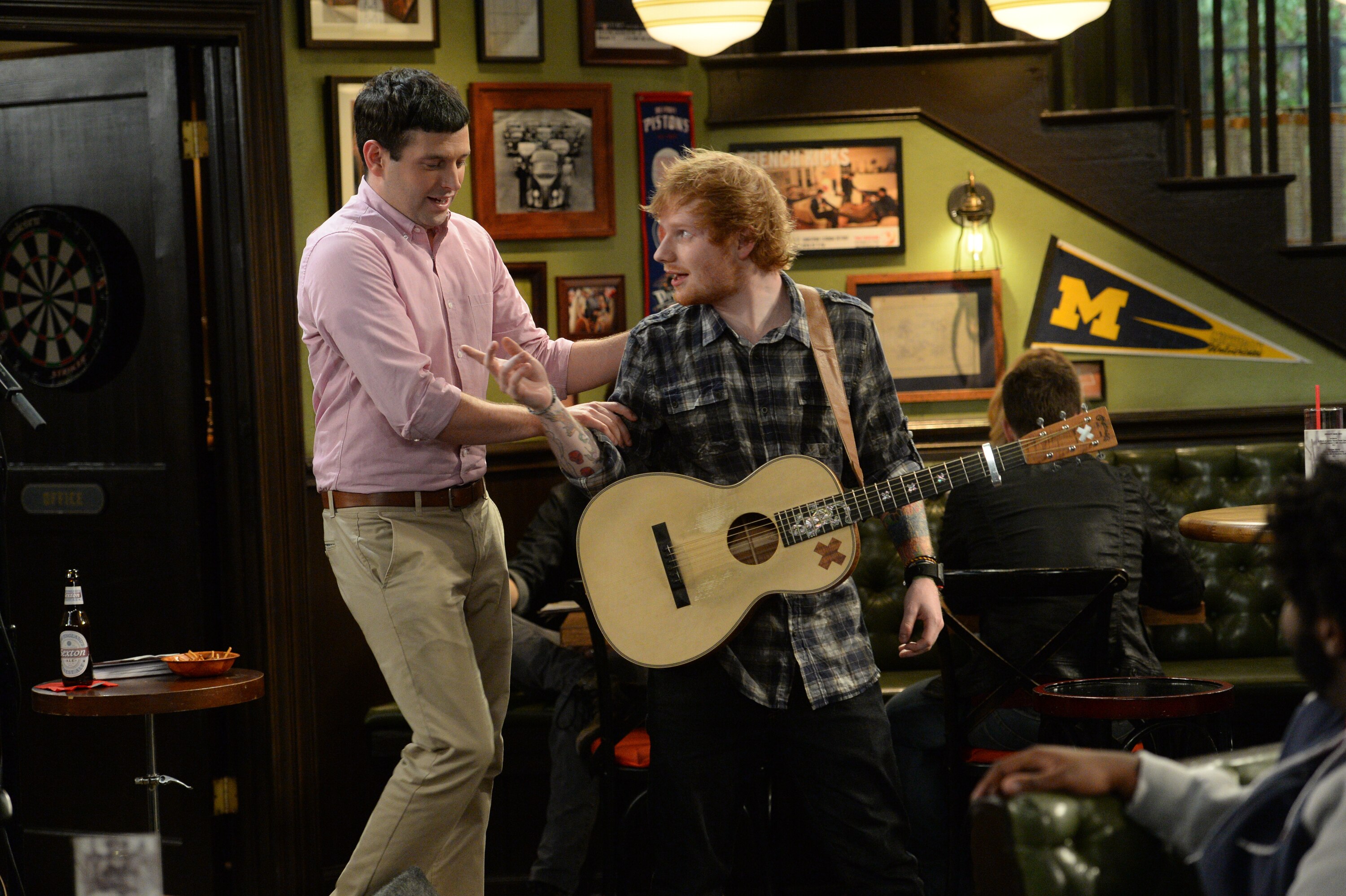 Undateable: A Live Show Walks into a Bar - Version 2 Photo: 2343516 ...