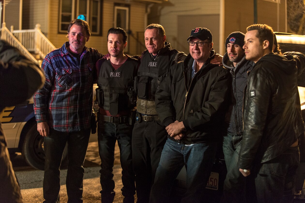 Chicago P.D.: Behind the Scenes: Born into Bad News Photo: 2362911 ...