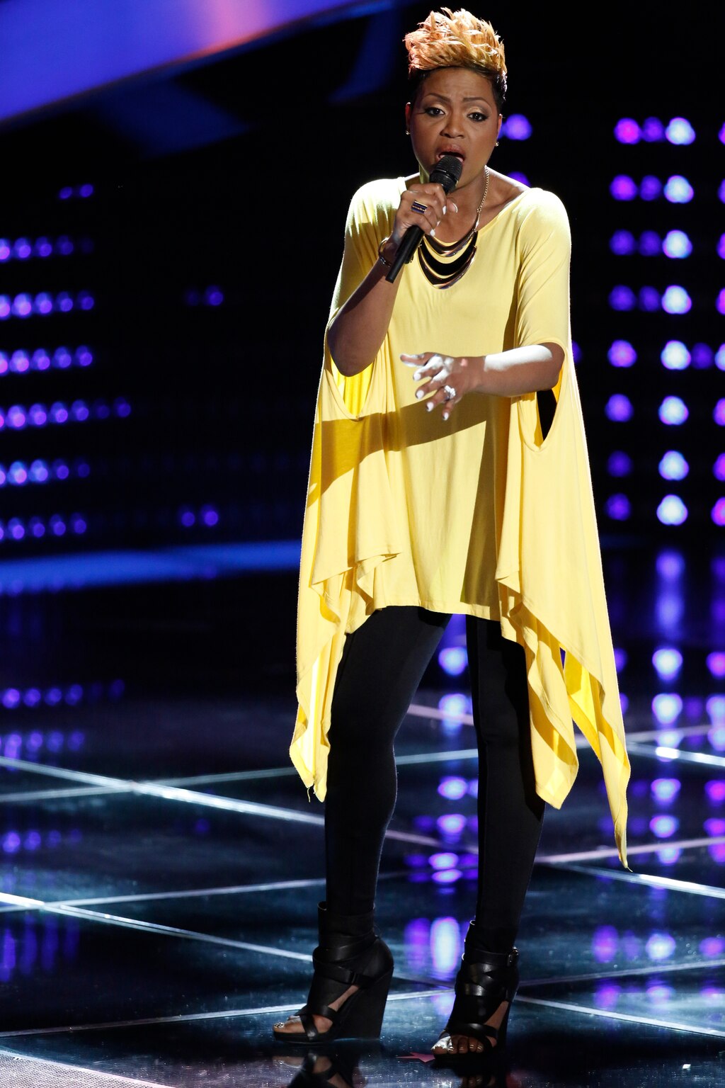 The Voice: Cassandra Robertson's Official Gallery Photo: 2497676 - NBC.com