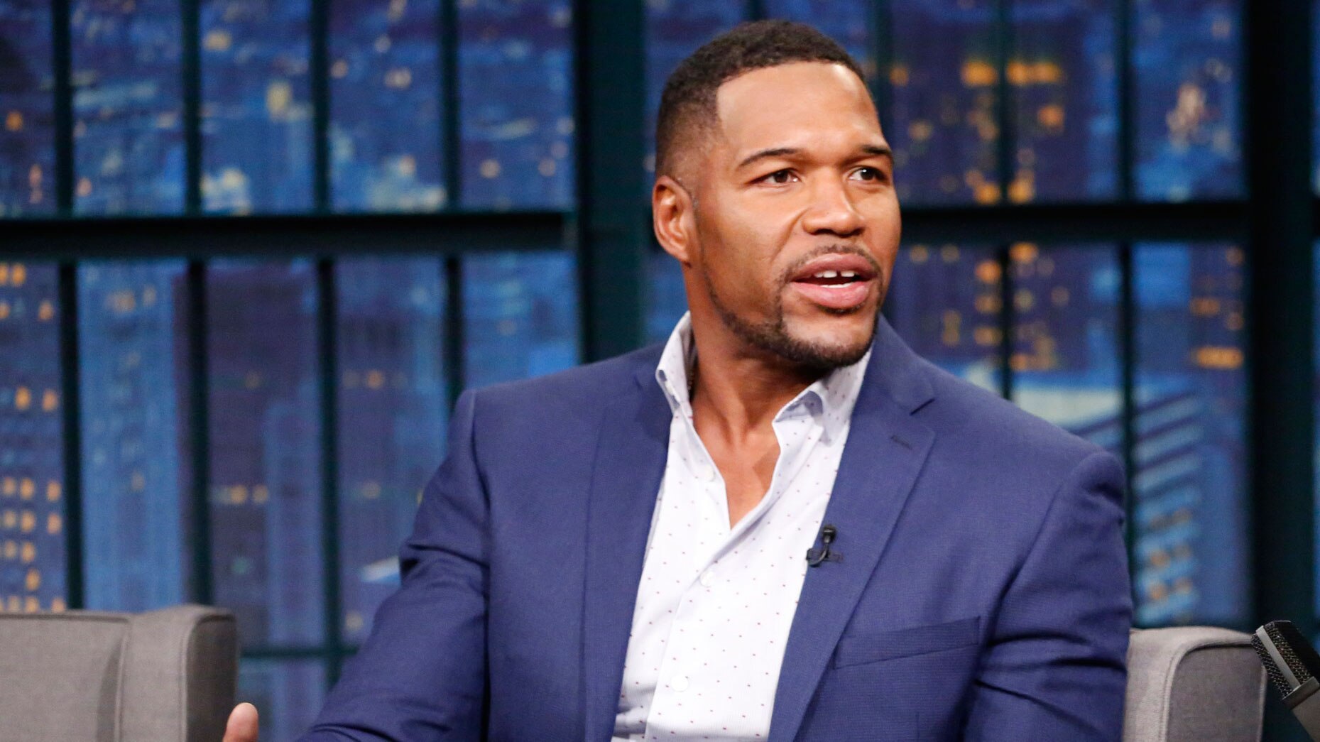 Watch Late Night with Seth Meyers Interview: Michael Strahan Thinks ...