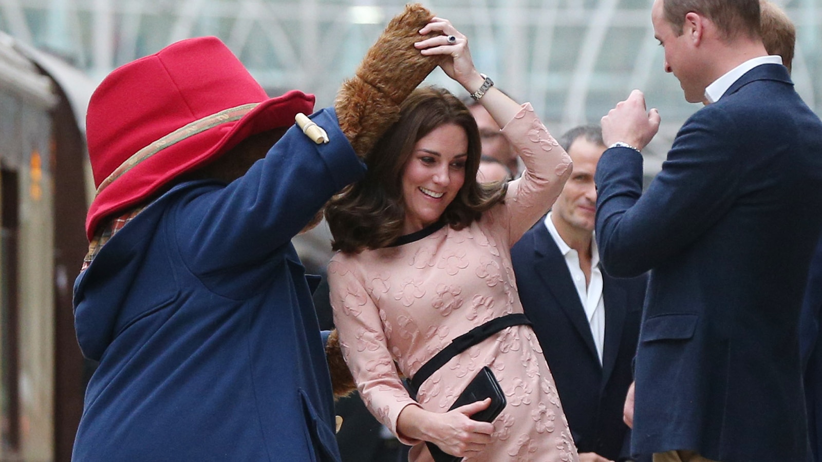 Watch Access Hollywood Interview: Duchess Kate Dances With Paddington ...