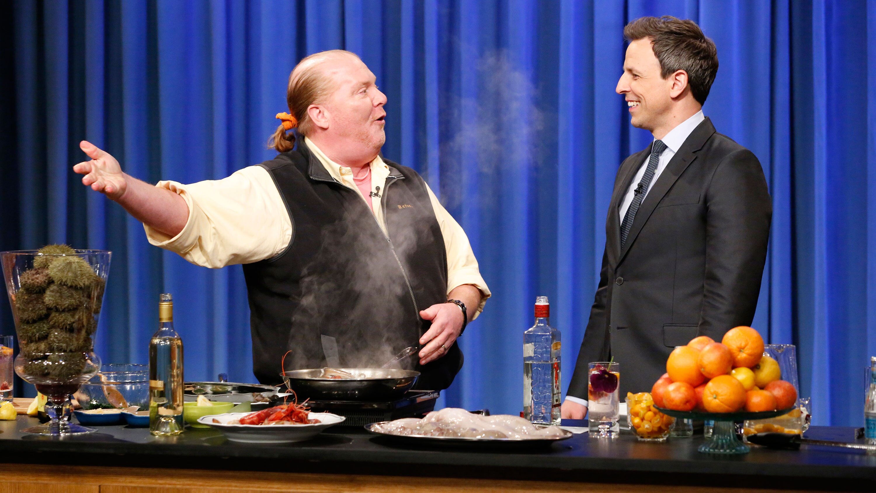 Watch Late Night with Seth Meyers Highlight: Mario Batali Shows Seth ...