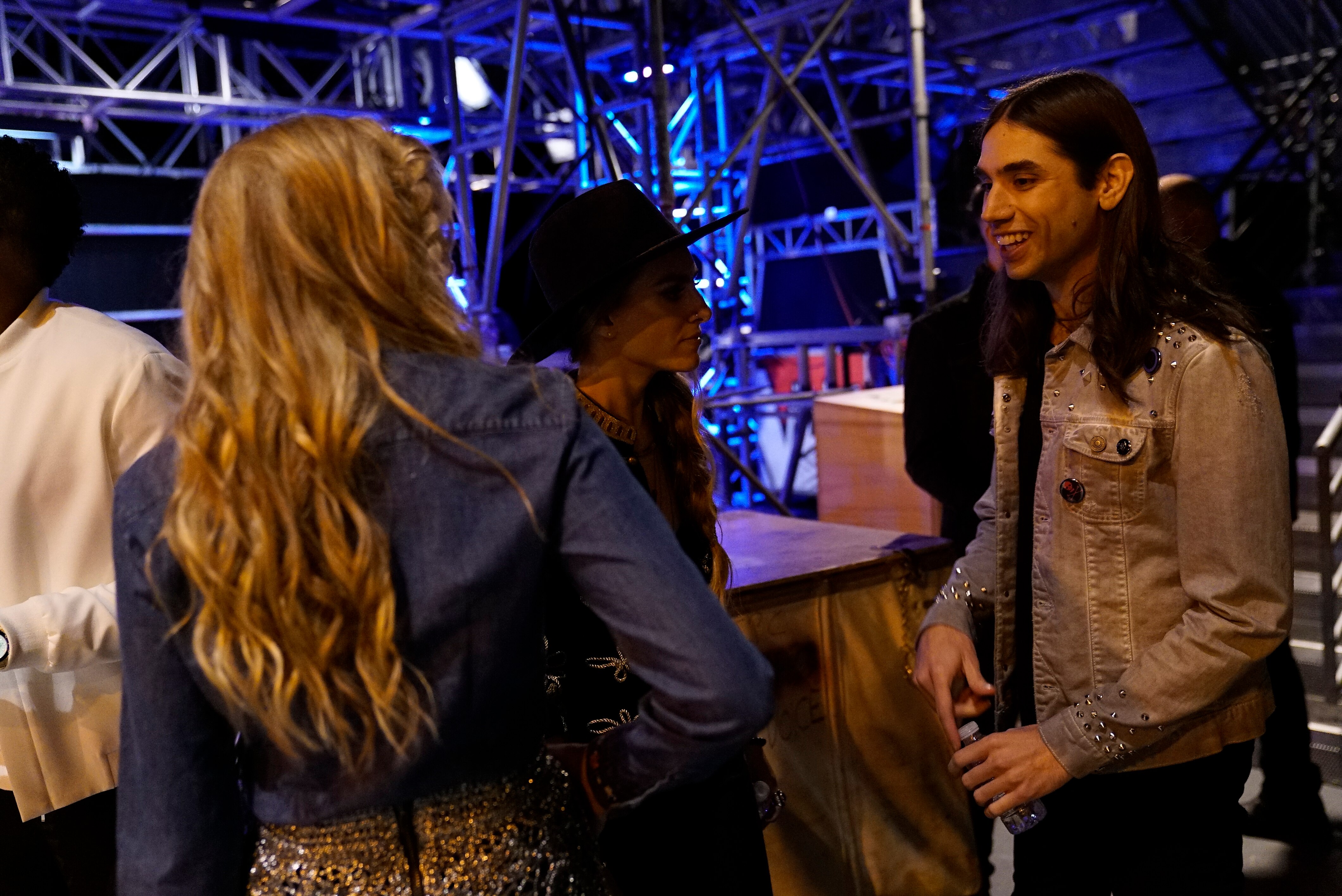 The Voice: Behind the Scenes: The Knockouts Premiere Photo: 2992836 ...