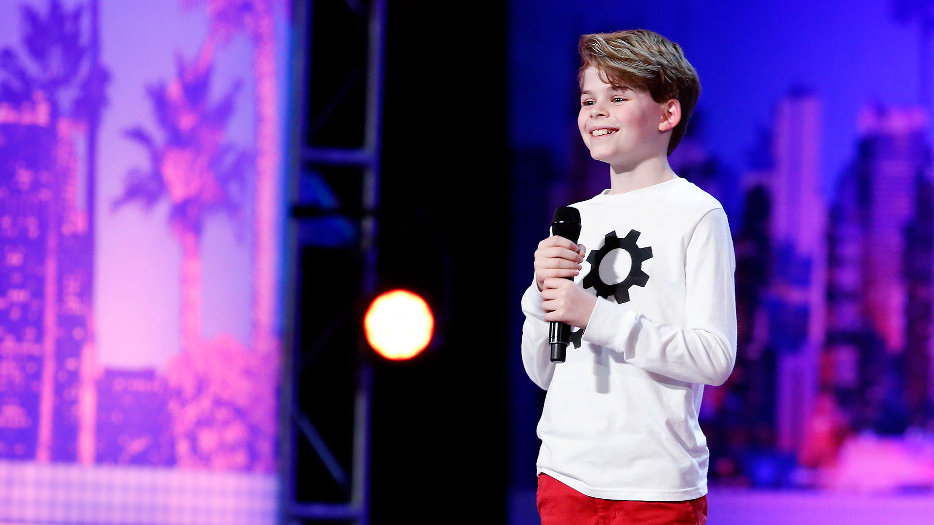 Watch America's Got Talent Highlight: Merrick Hanna, Auditions 1 - NBC.com