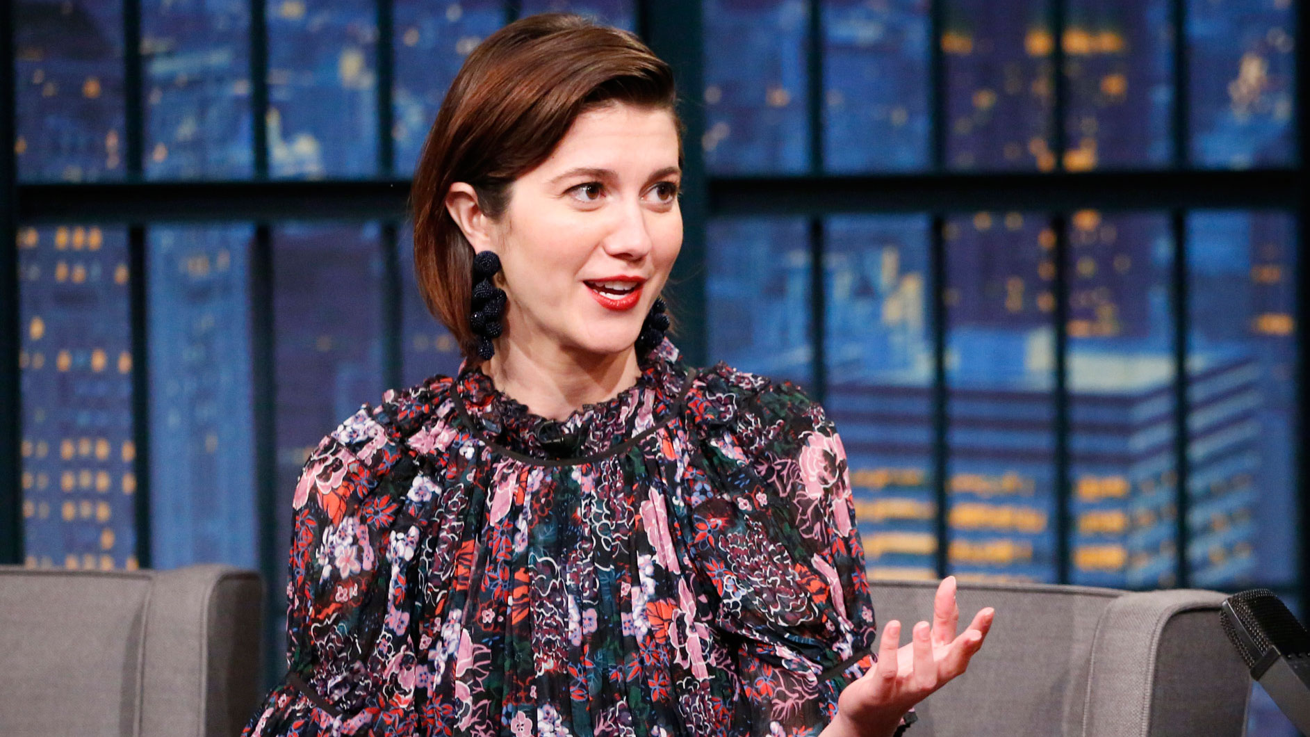 Watch Late Night with Seth Meyers Interview: Mary Elizabeth Winstead ...