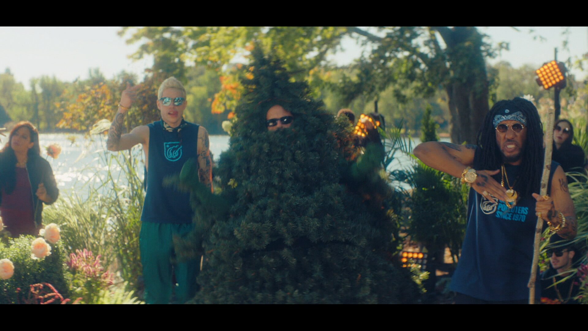 Watch Saturday Night Live Highlight: Trees - NBC.com