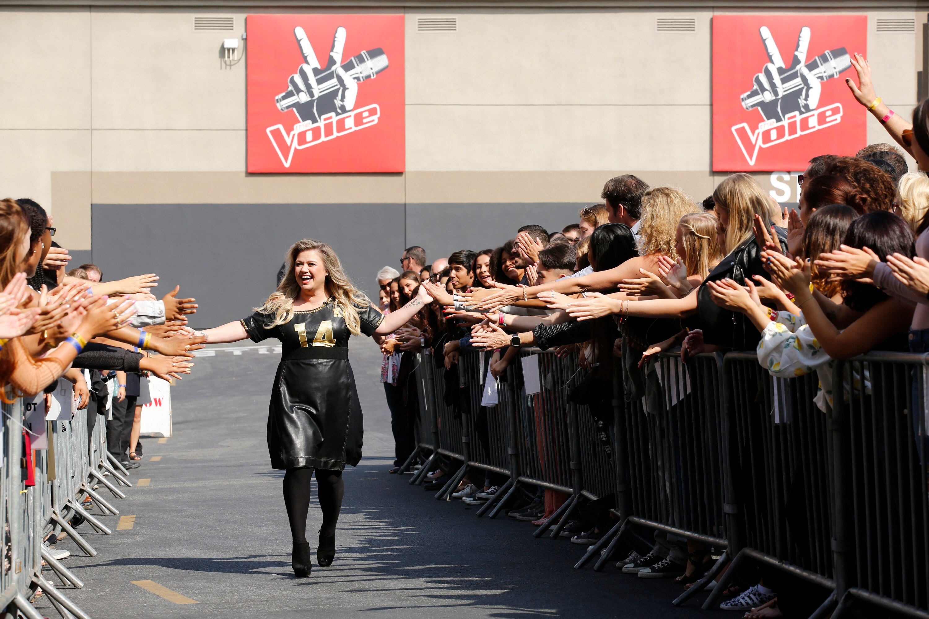 The Voice: Behind the Scenes: The Blind Auditions Season Premiere Photo ...