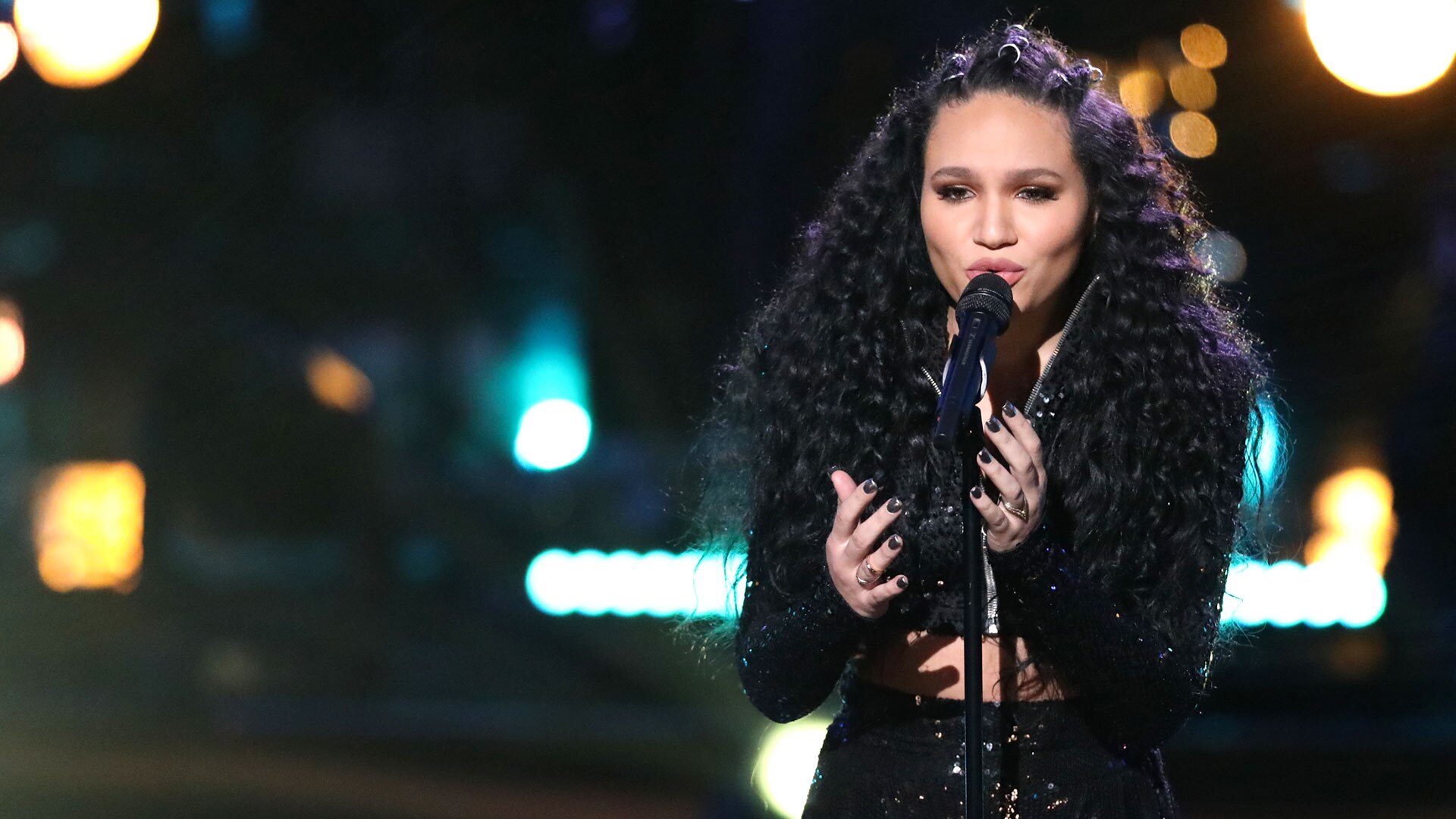 Watch The Voice Highlight: Jamella: "Girl Crush" - NBC.com