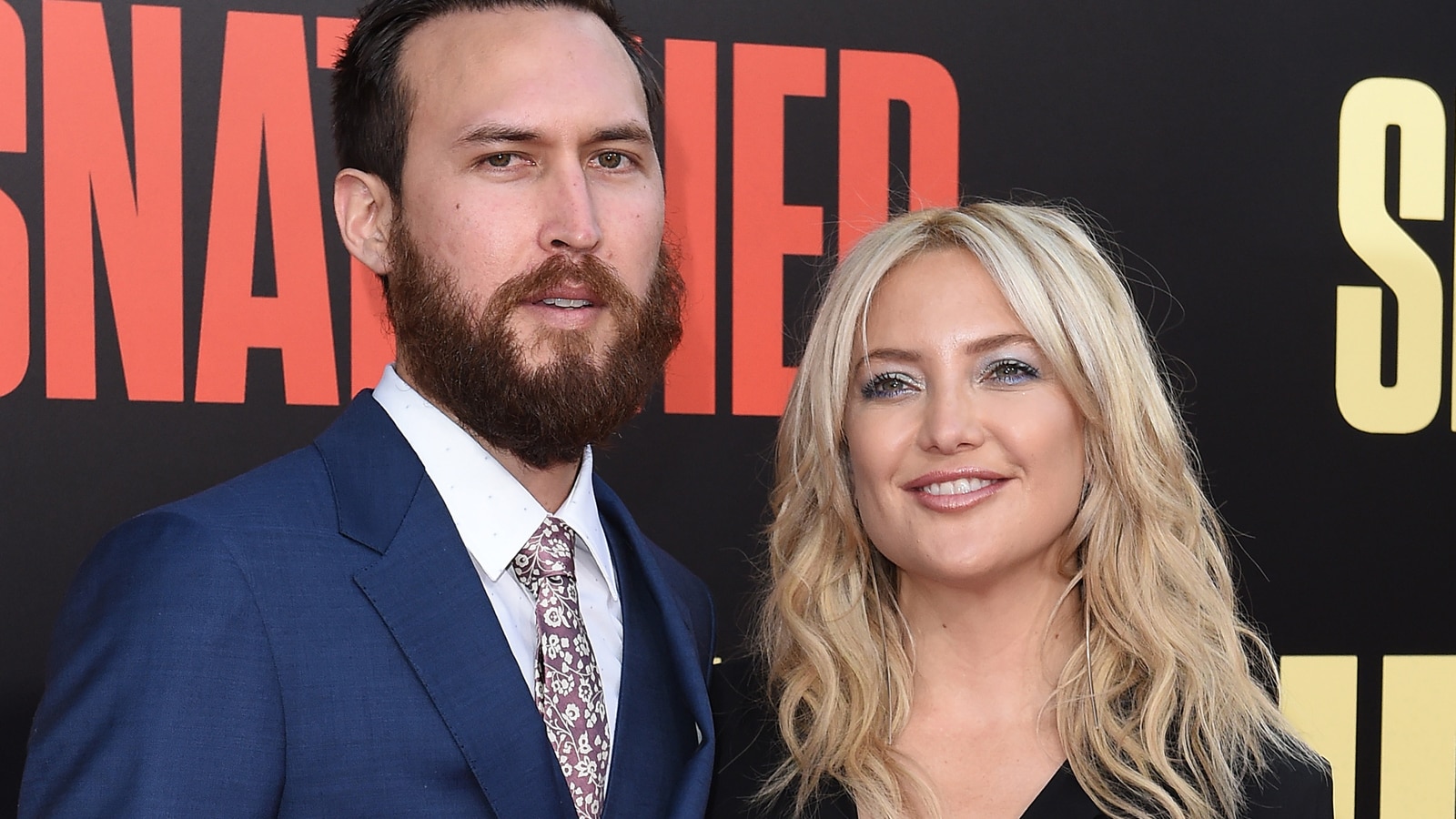 Watch Access Hollywood Interview: Kate Hudson Shows Off Her Baby Bump ...