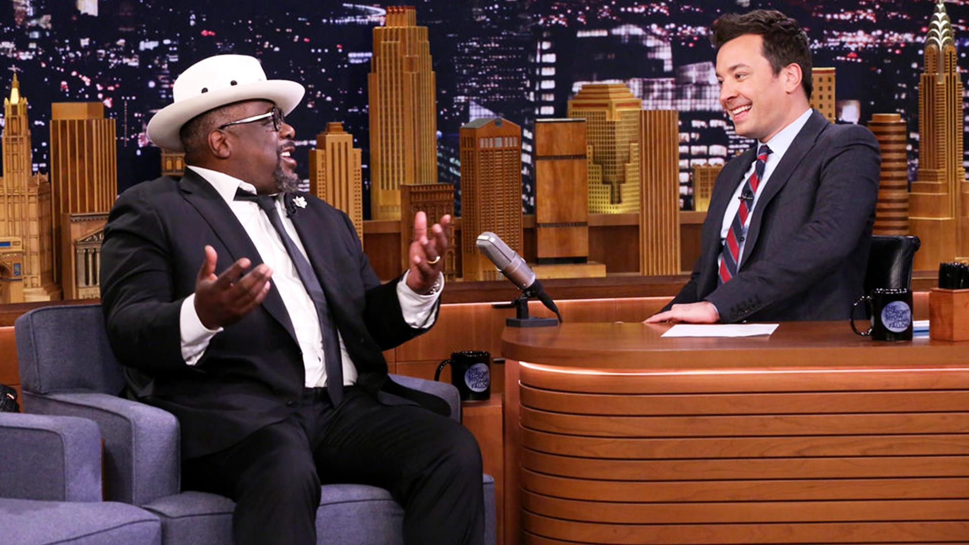 Watch The Tonight Show Starring Jimmy Fallon Interview: Cedric the Entertainer Knows Who Bit ...