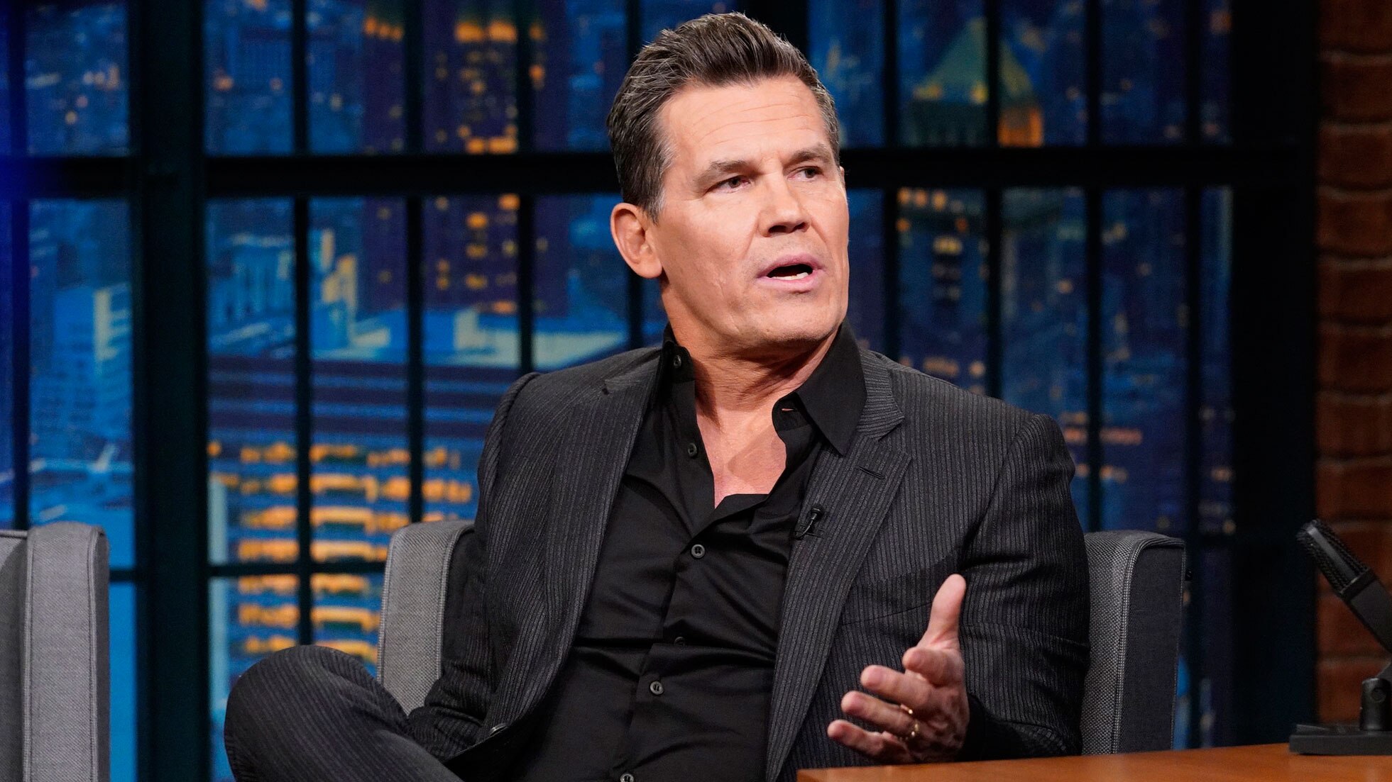 Watch Late Night with Seth Meyers Interview: Mark Ruffalo Convinced ...