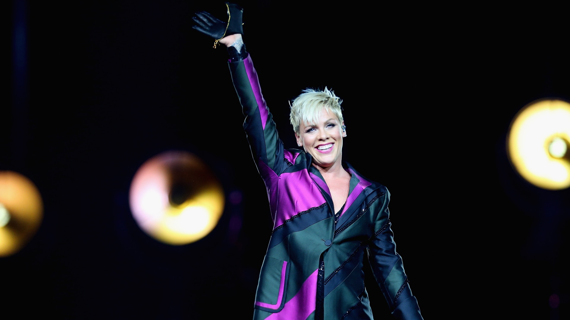 Watch Access Hollywood Interview: Pink Made Her Big Comeback To The ...