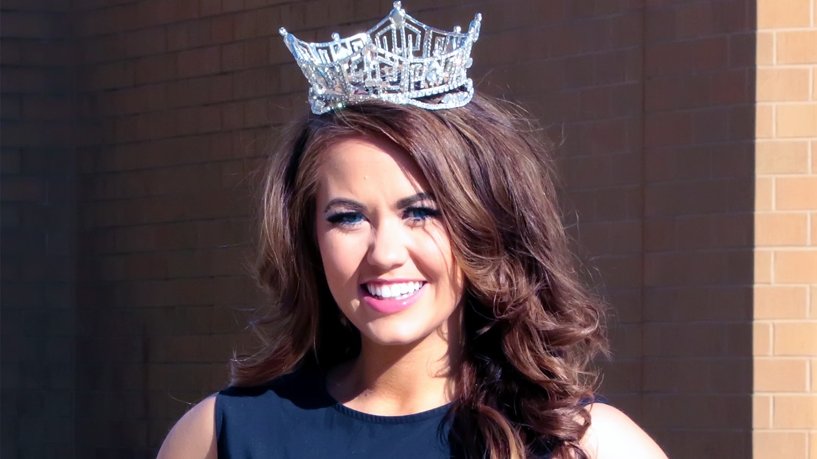 Watch Access Hollywood Interview: Miss America Cara Mund Blasts Pageant ...