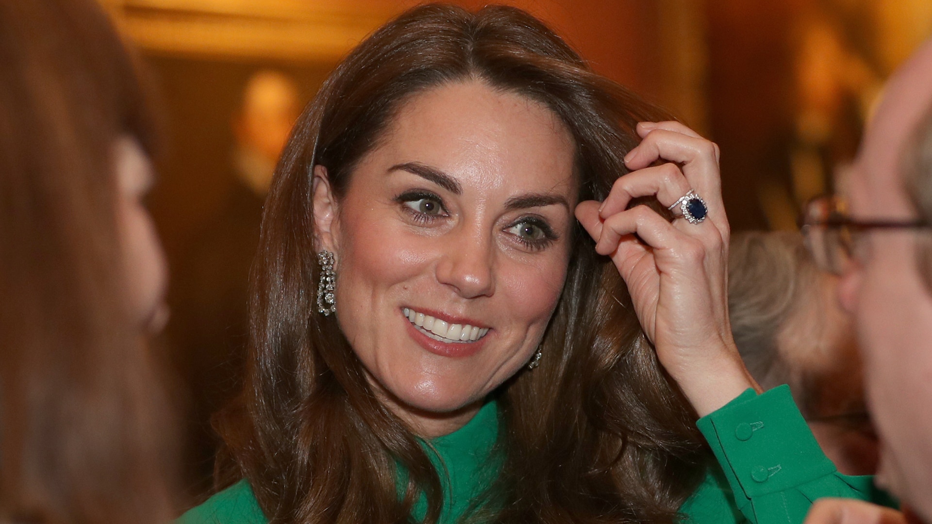 Watch Access Hollywood Interview: Kate Middleton Stuns While ...