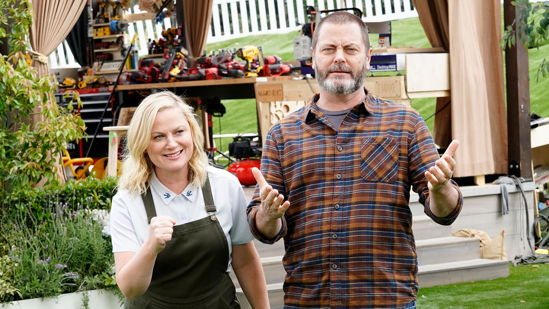 Watch Making It Highlight: Amy Poehler and Nick Offerman: Shed Hack ...