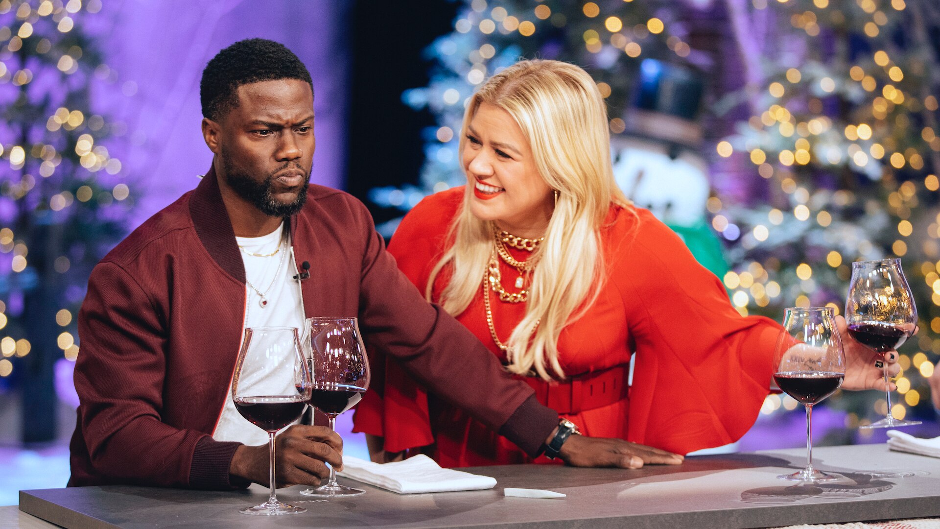 Watch The Kelly Clarkson Show Highlight Kevin Hart And Kelly Cant