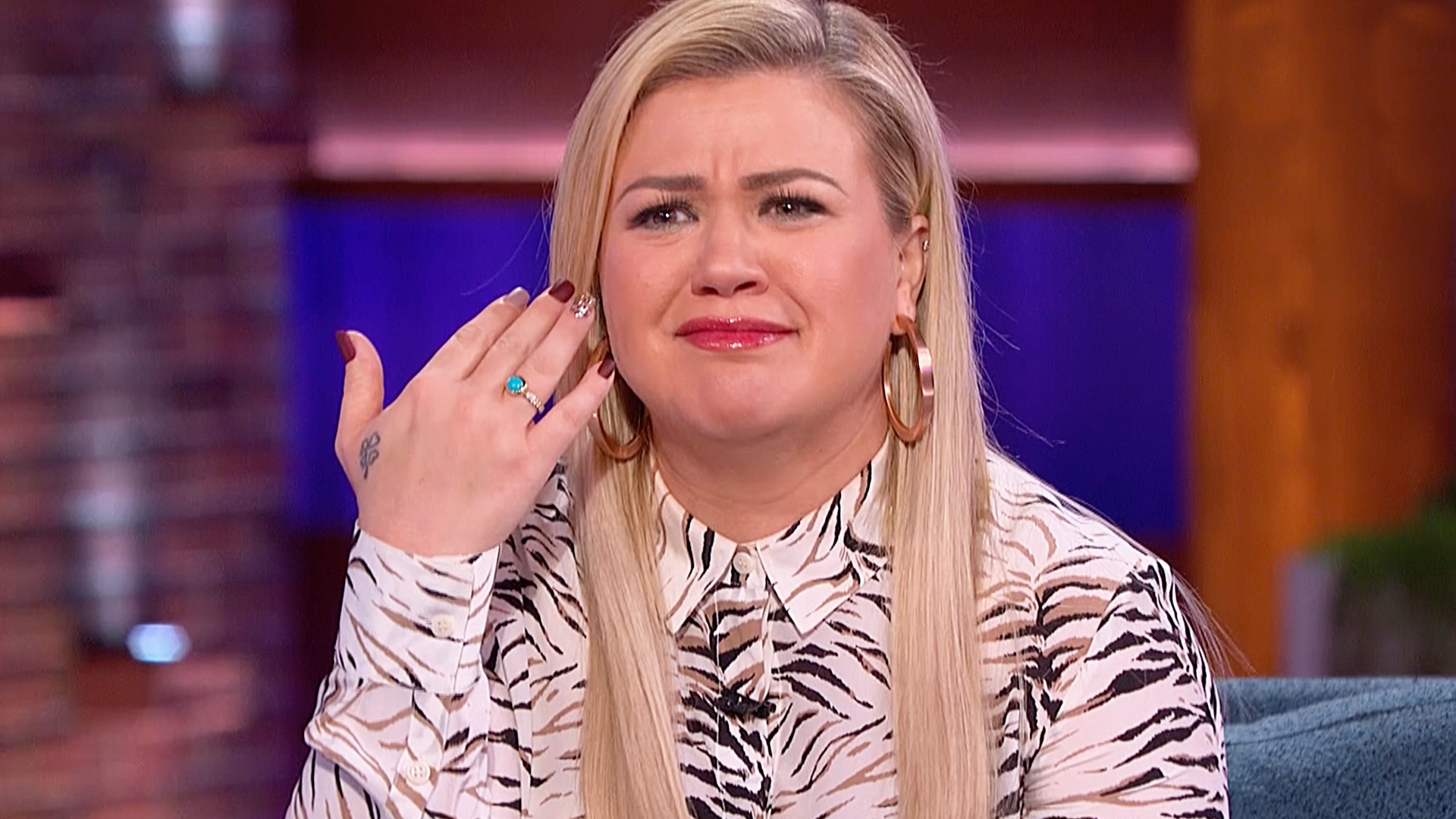 Watch The Kelly Clarkson Show - Official Website Highlight: Kelly Cries ... Watch The Kelly Clarkson Show - Official Website Highlight: Kelly Cries ...